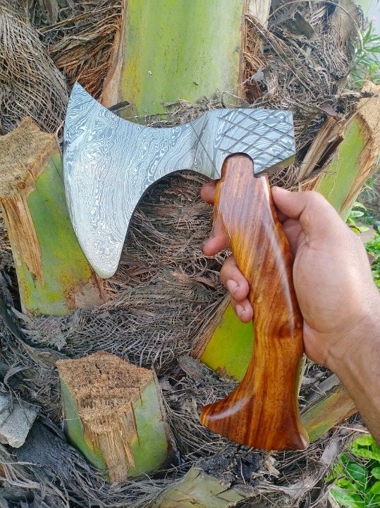Hand-Crafted Viking Axe - Perfect for Weddings and Anniversa | Inspire ...