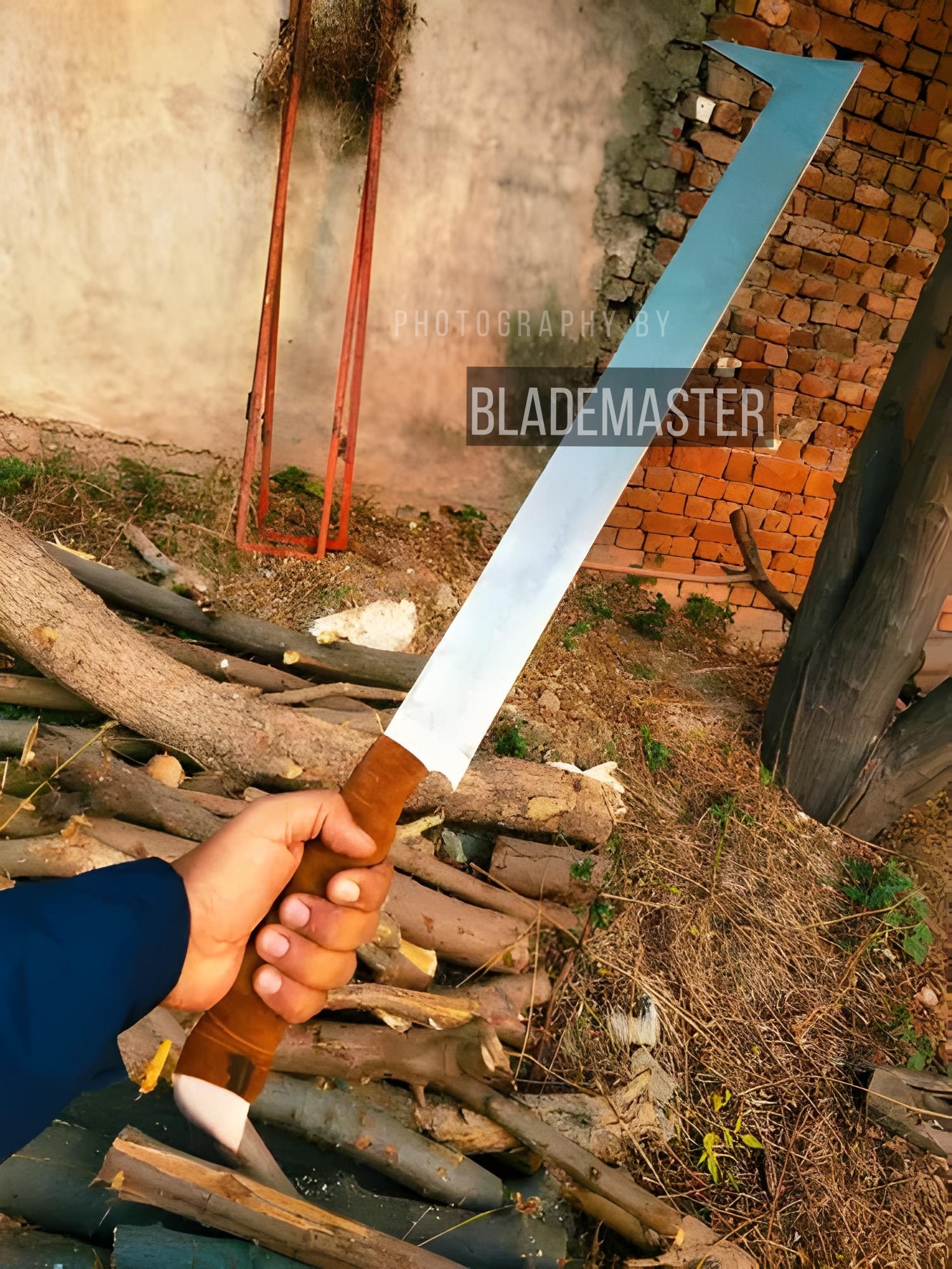 Sword of the Dark Horde: LOTR Orc Cosplay Showcase - BladeMa | Inspire ...