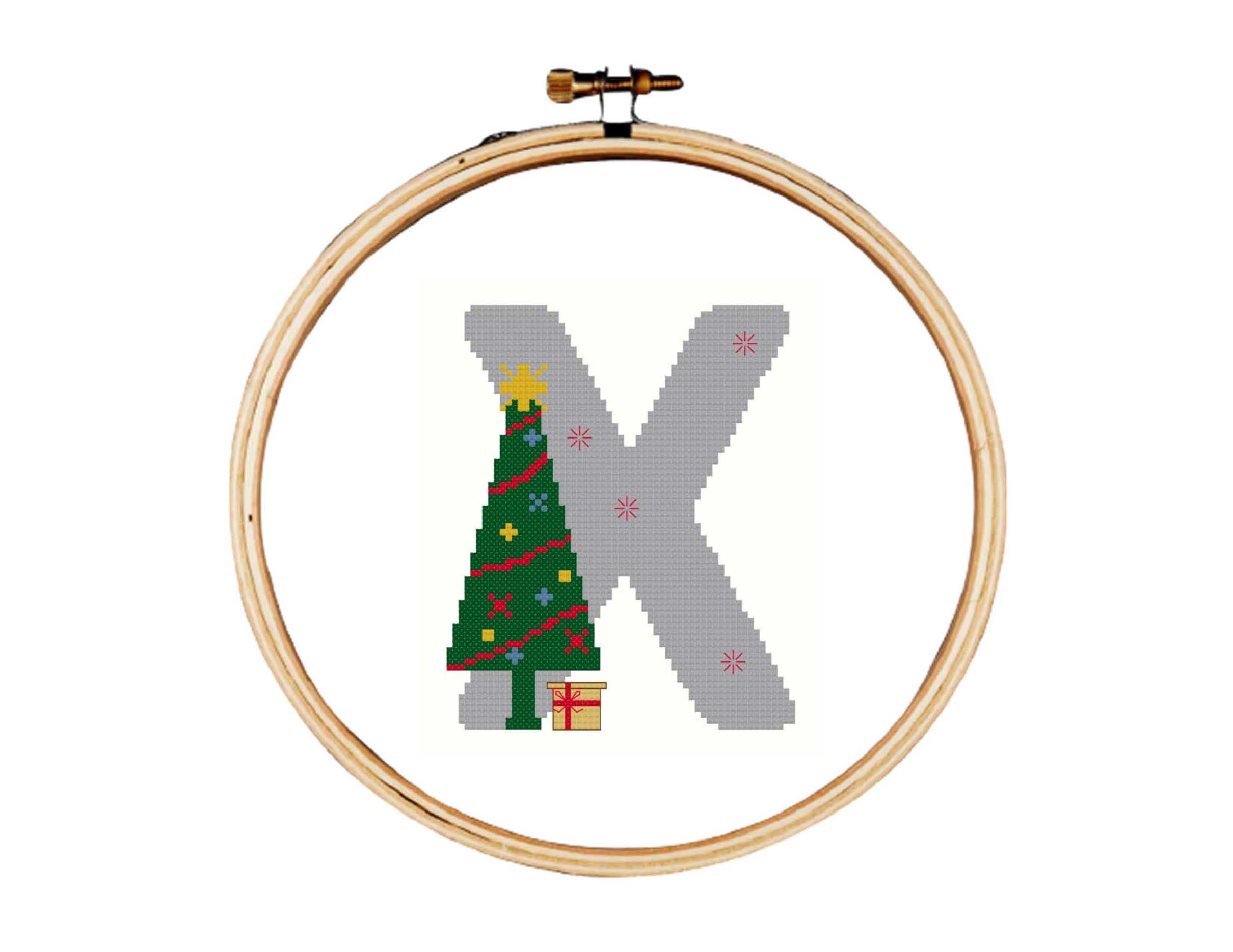 Christmas cross stitch pattern, Alphabet cross stitch patter | Inspire ...