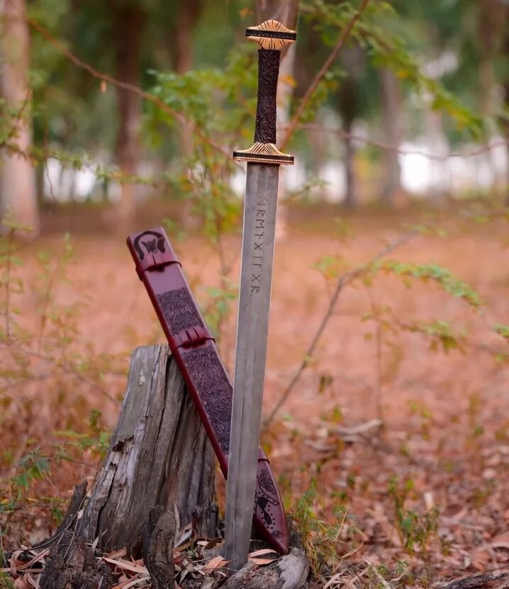 CUSTOM HANDMADE DAMASCUS STEEL BATTLE READY SWORD VIKING SWO - Inspire ...