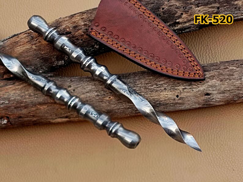 Handmade Damascus Cyclone Tri edge Dagger Damascus fixed bla | Inspire ...