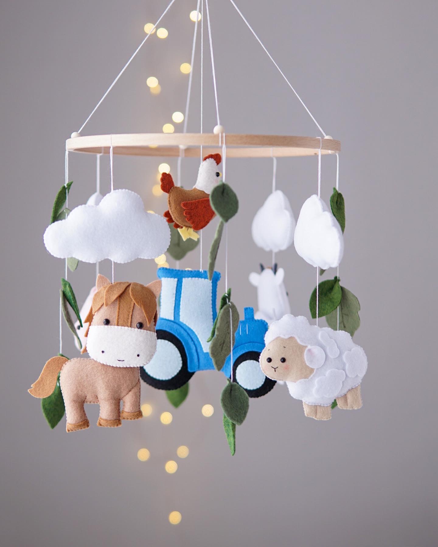 Farm mobile. Animals mobile. Neutral gender nursery decor. - Inspire Uplift