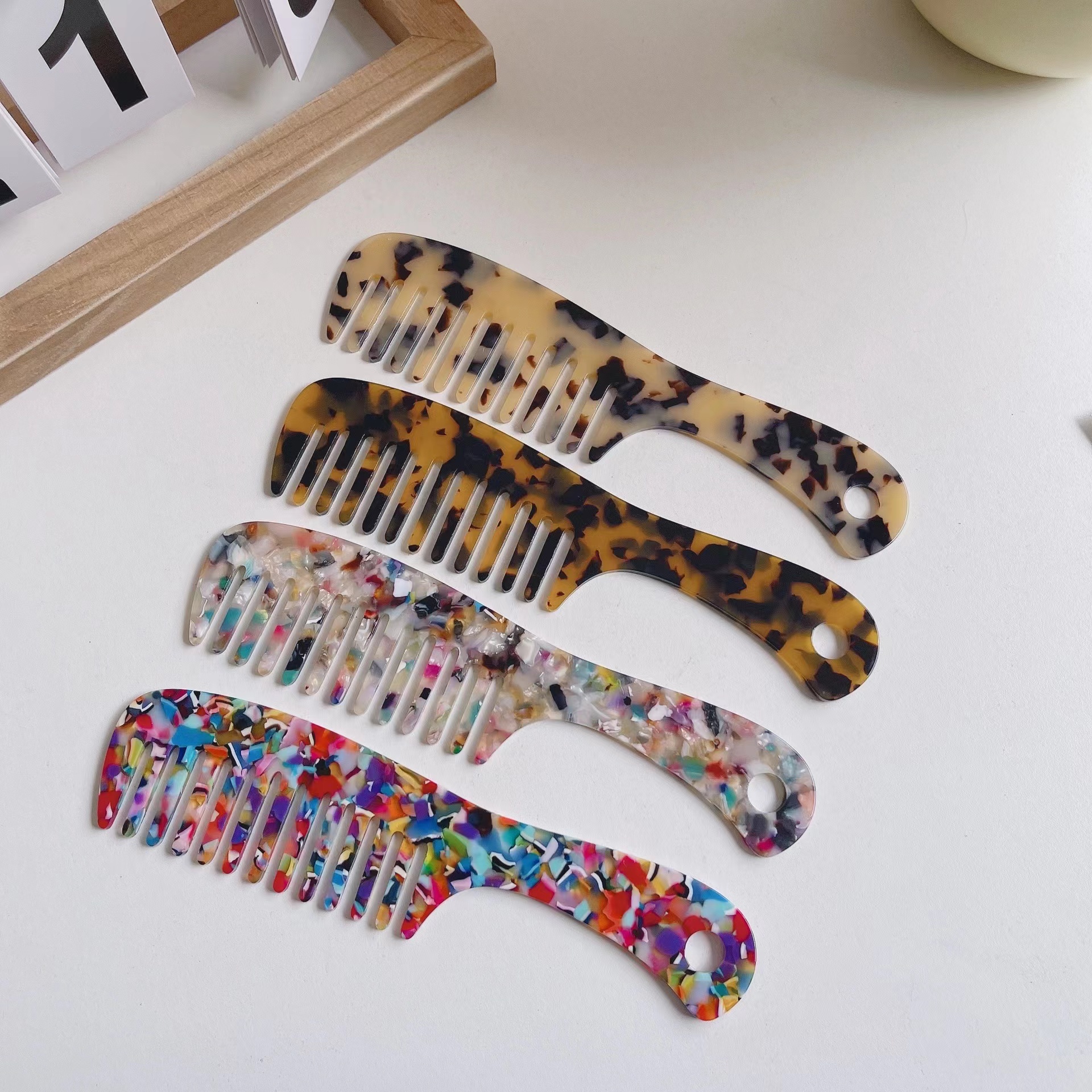 Resin handmade handle comb. Wide tooth comb | Inspire Uplift