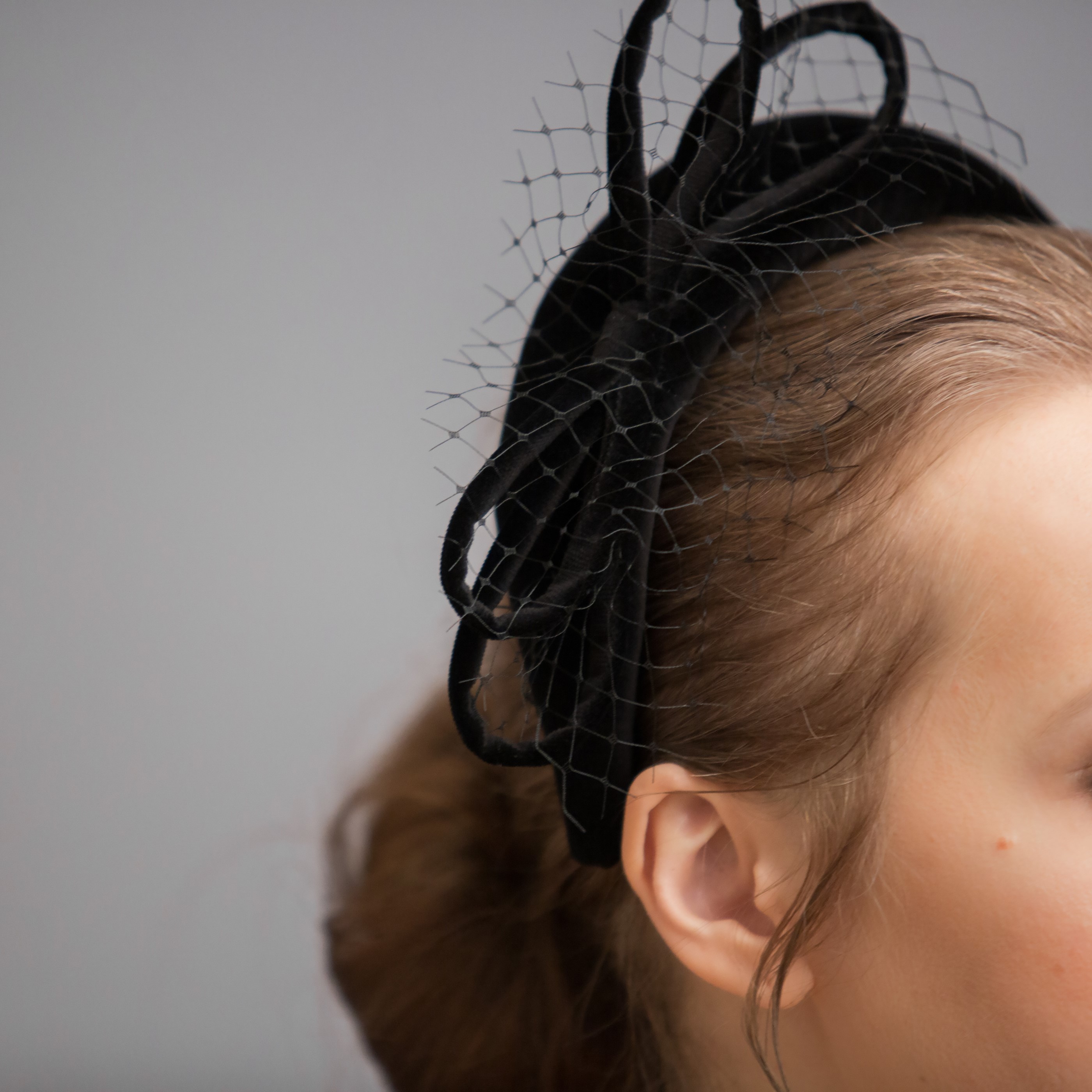 Black velvet fascinator. Padded velvet headband. Navy fascin - Inspire ...
