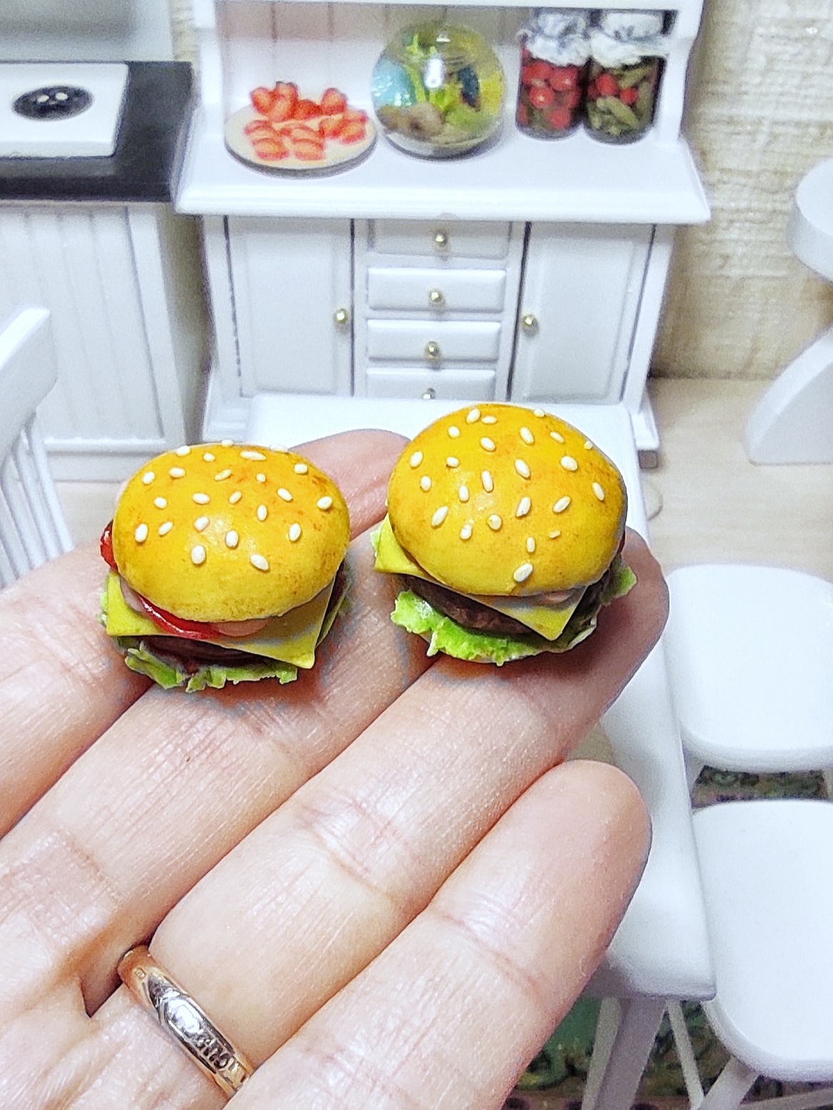 Fast food for dolls - Burger - Realistic burger - burger for - Inspire ...