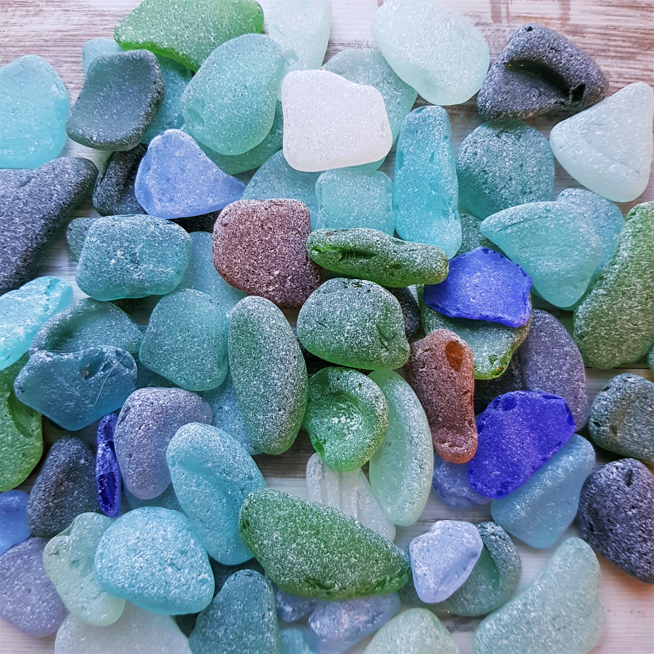 Authentic sea glass. Genuine sea glass. Mix colos l - Inspire Uplift