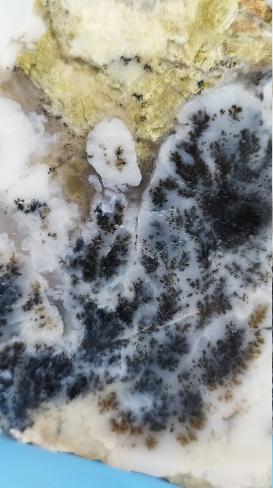 Opal stone / natural opal / gemstones - Inspire Uplift