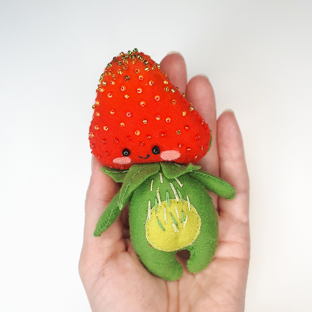 Strawberry toy stuffed and plushies patterns, Felt strawberr - Inspire ...