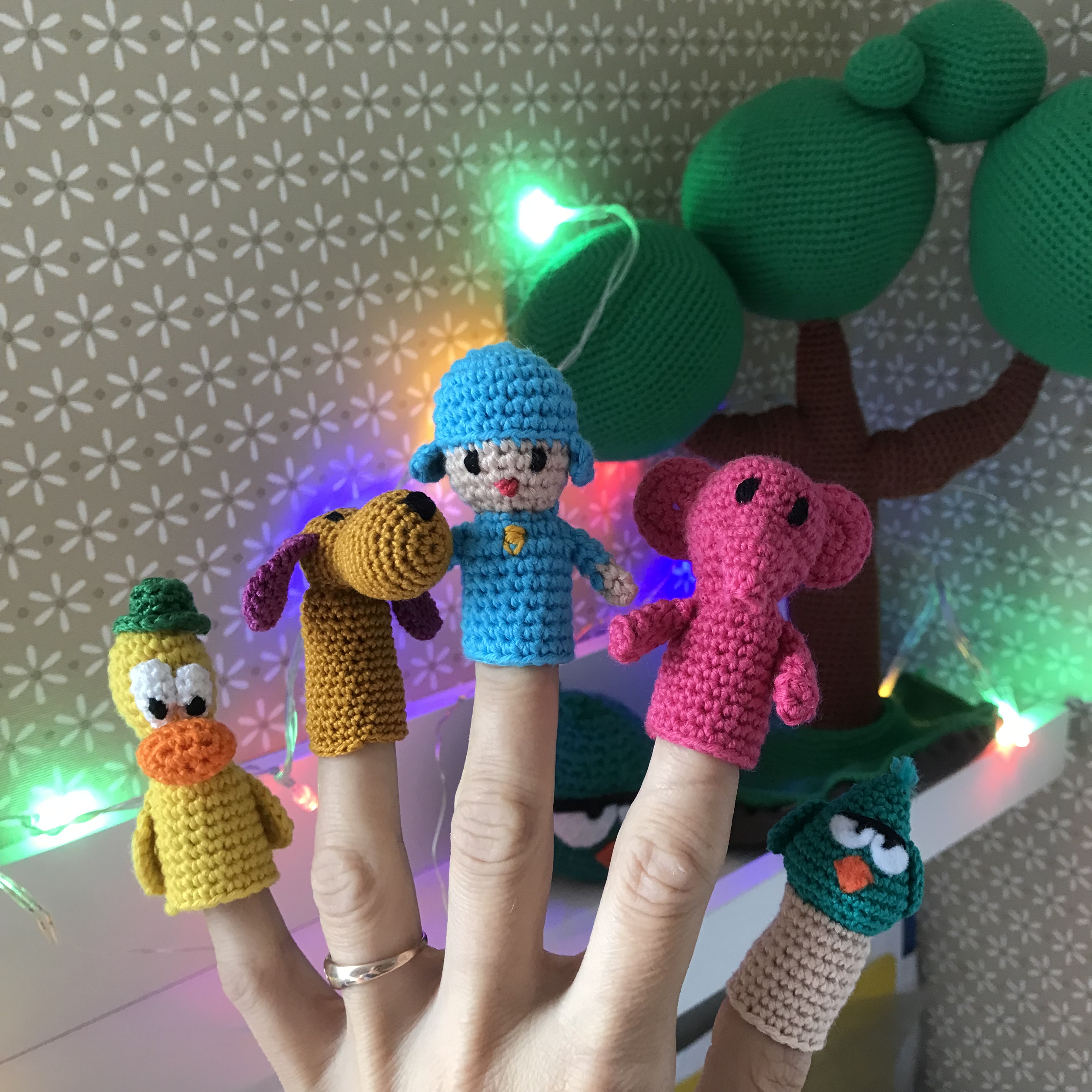 Pocoyo finger puppets 8 pcs - Inspire Uplift