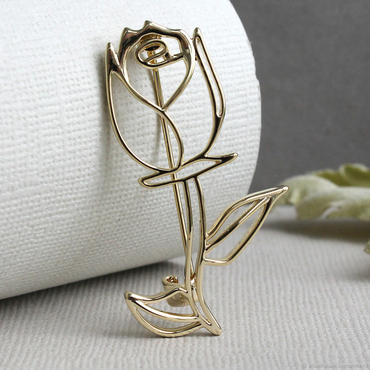 Rose Flower Metal Brooch, Polished Gold Plating Birth Flower - Inspire ...