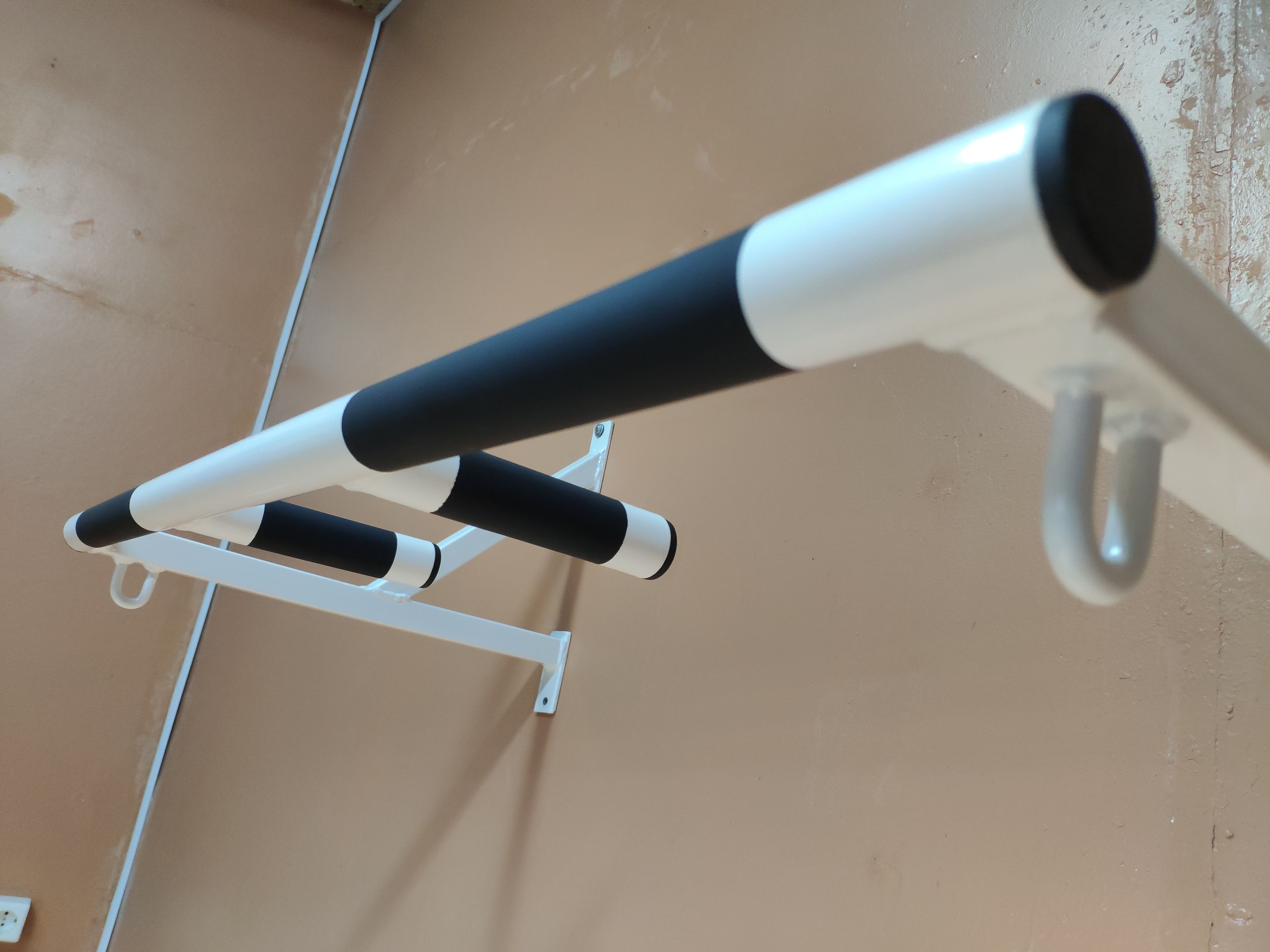 Pull Up Horizontal Bar Wall Mounted Steel Sport Fitness Home - Inspire ...