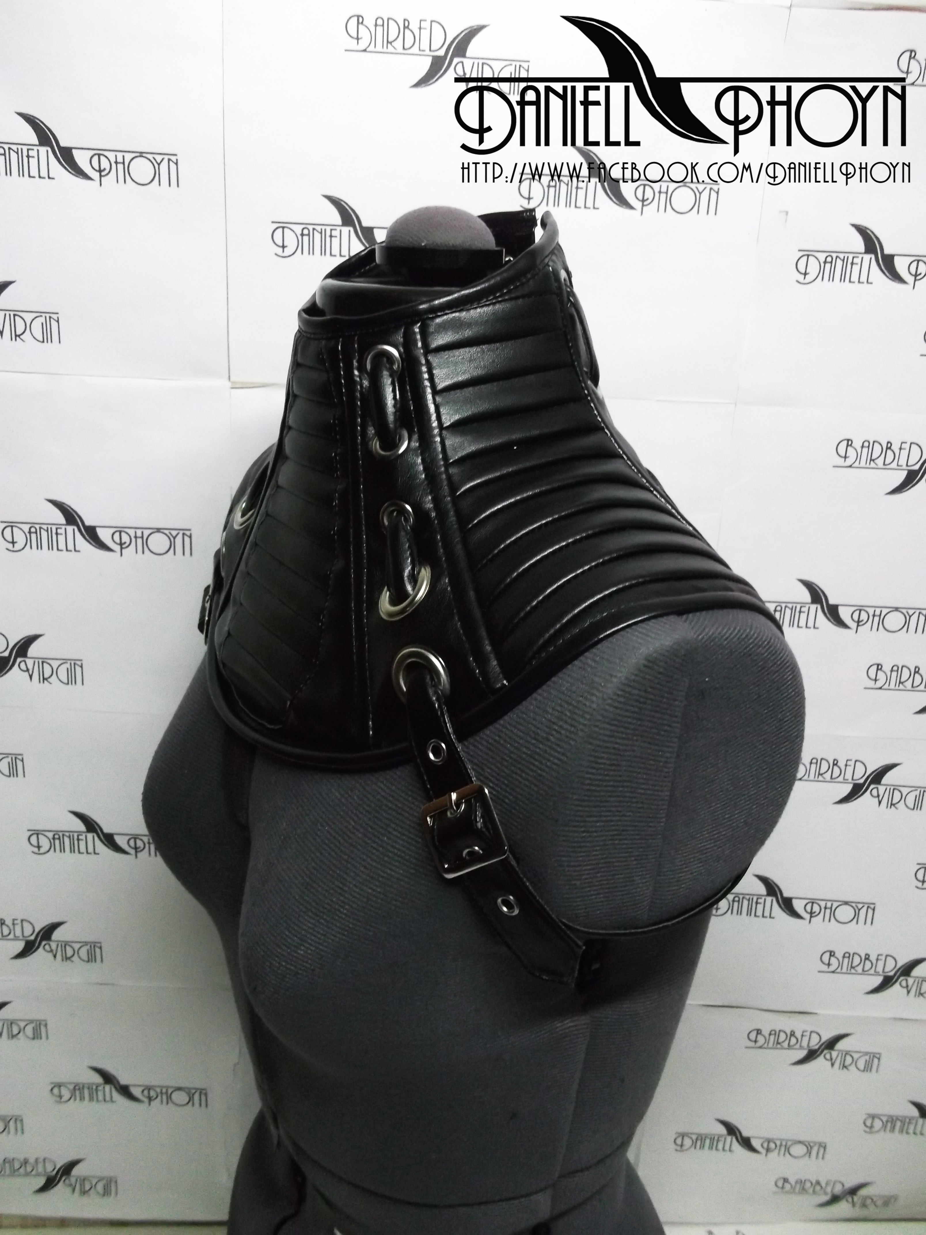 Futuristic Neck Corset - Inspire Uplift