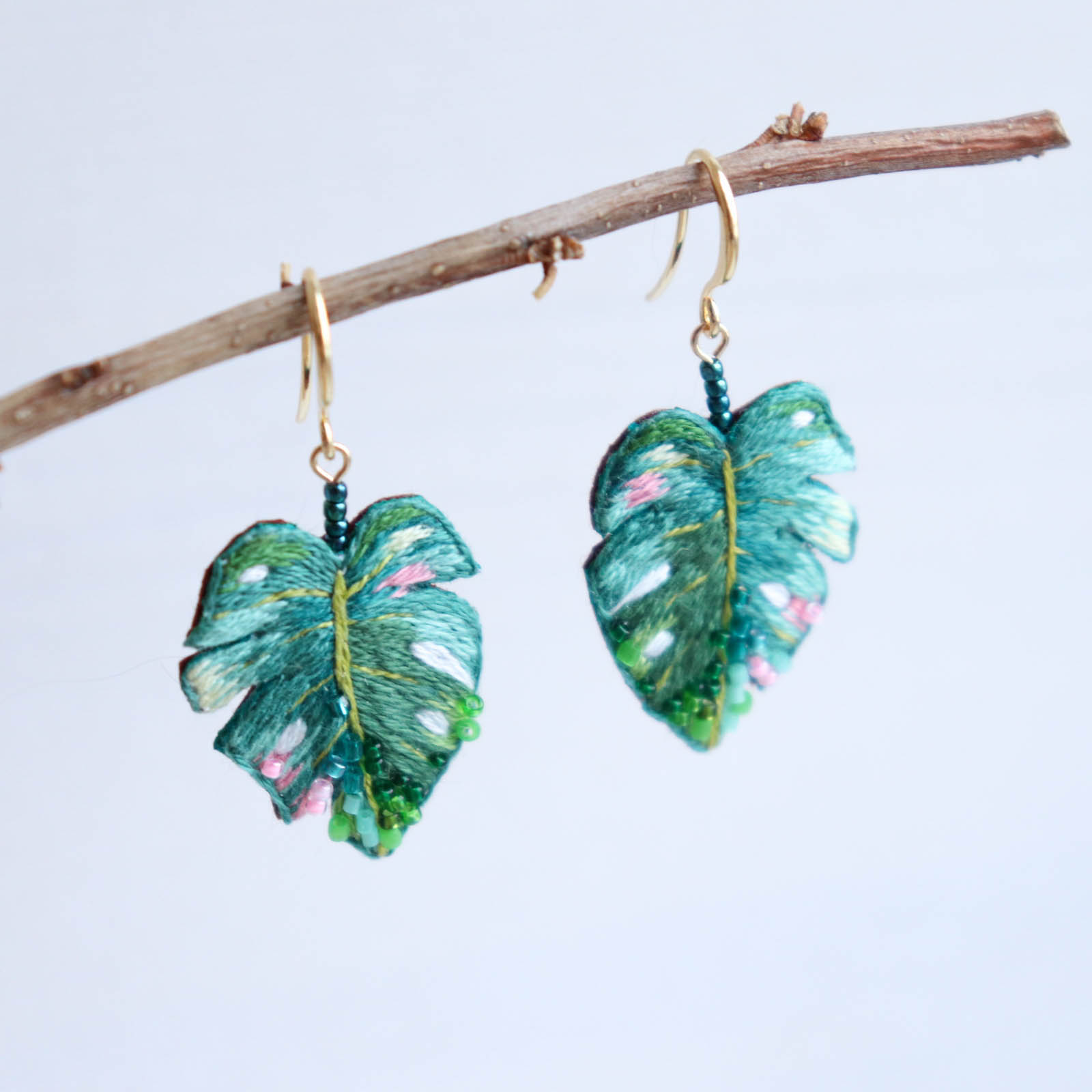 Monstera leaf earrings, handmade plant earrings, monstera je - Inspire ...