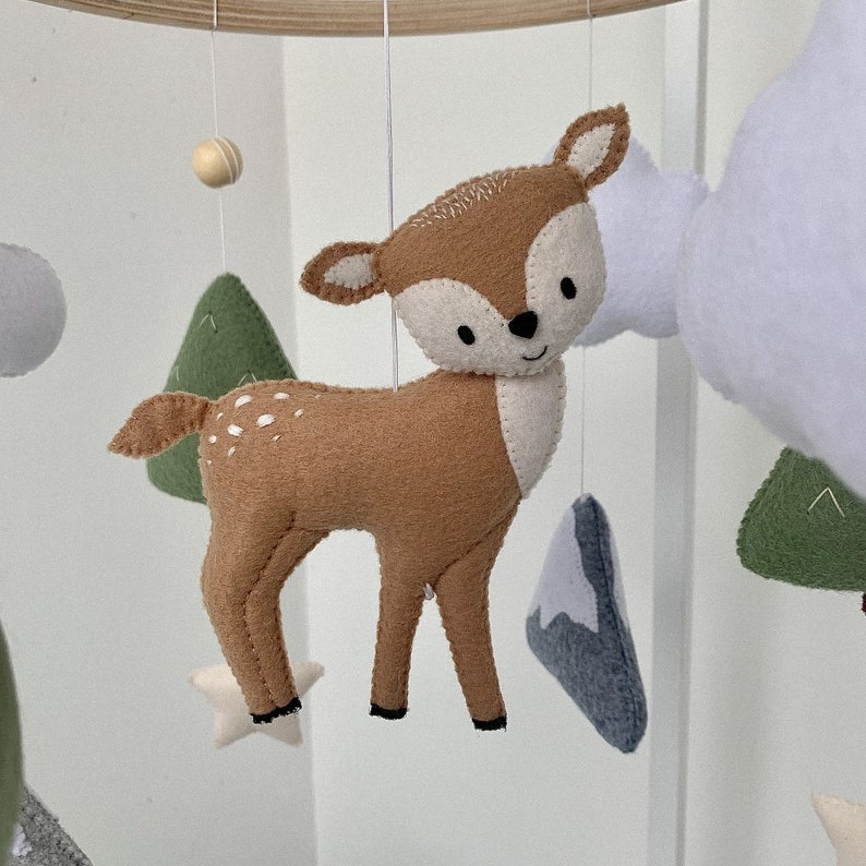 Woodland baby mobile, Forest baby mobile, Forest nursery dec - Inspire ...