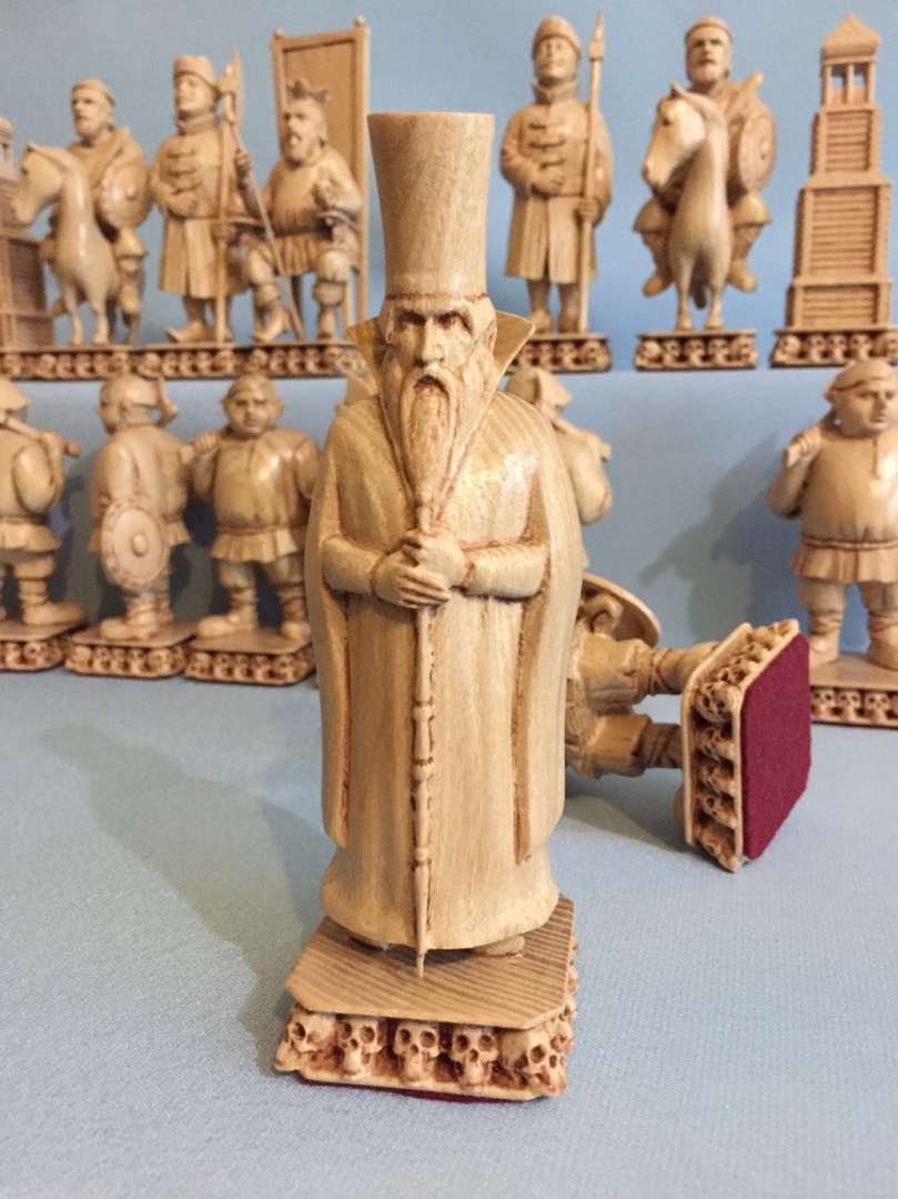 chess "Russians vs Polovtsy" - Inspire Uplift