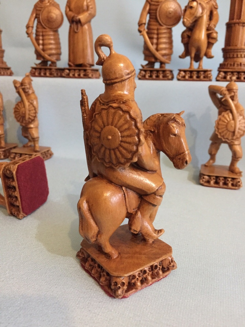 chess "Russians vs Polovtsy" - Inspire Uplift