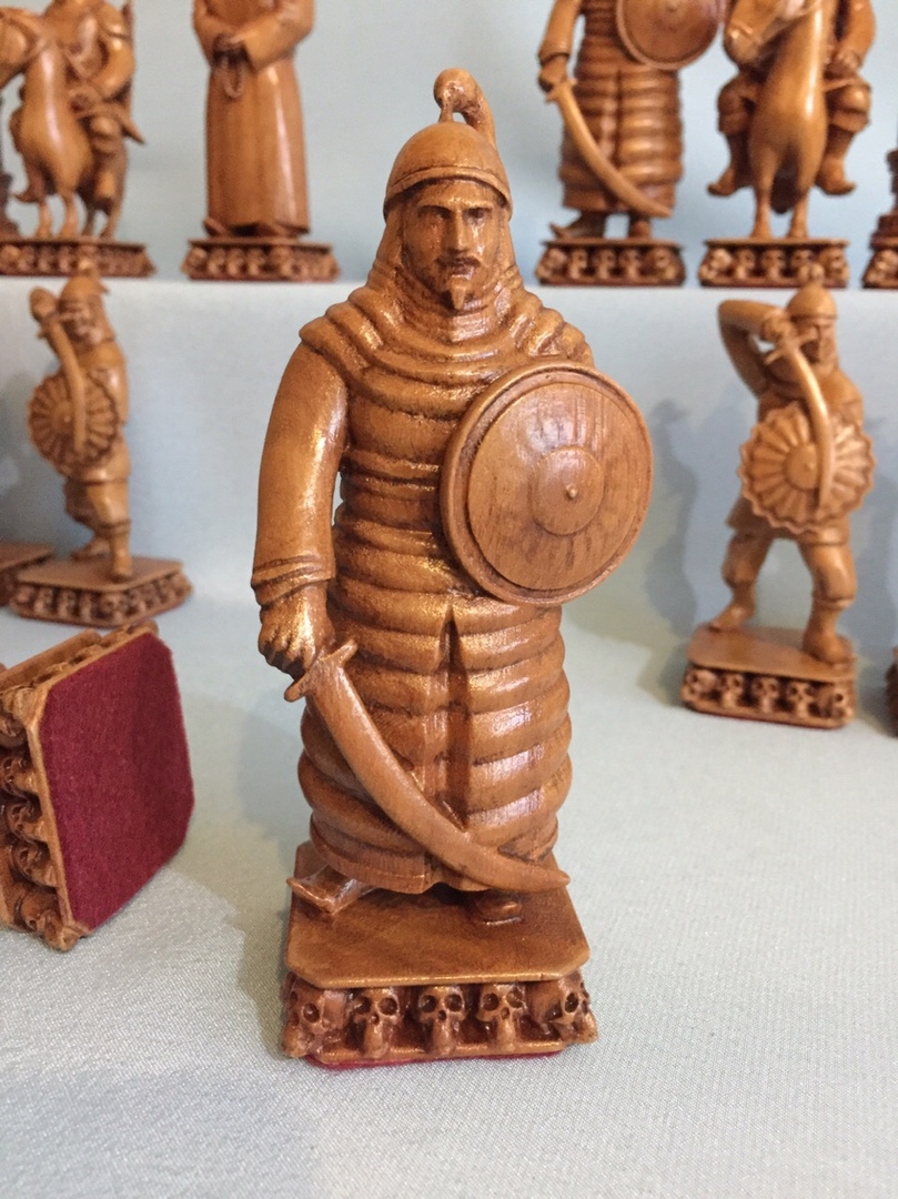 chess "Russians vs Polovtsy" - Inspire Uplift