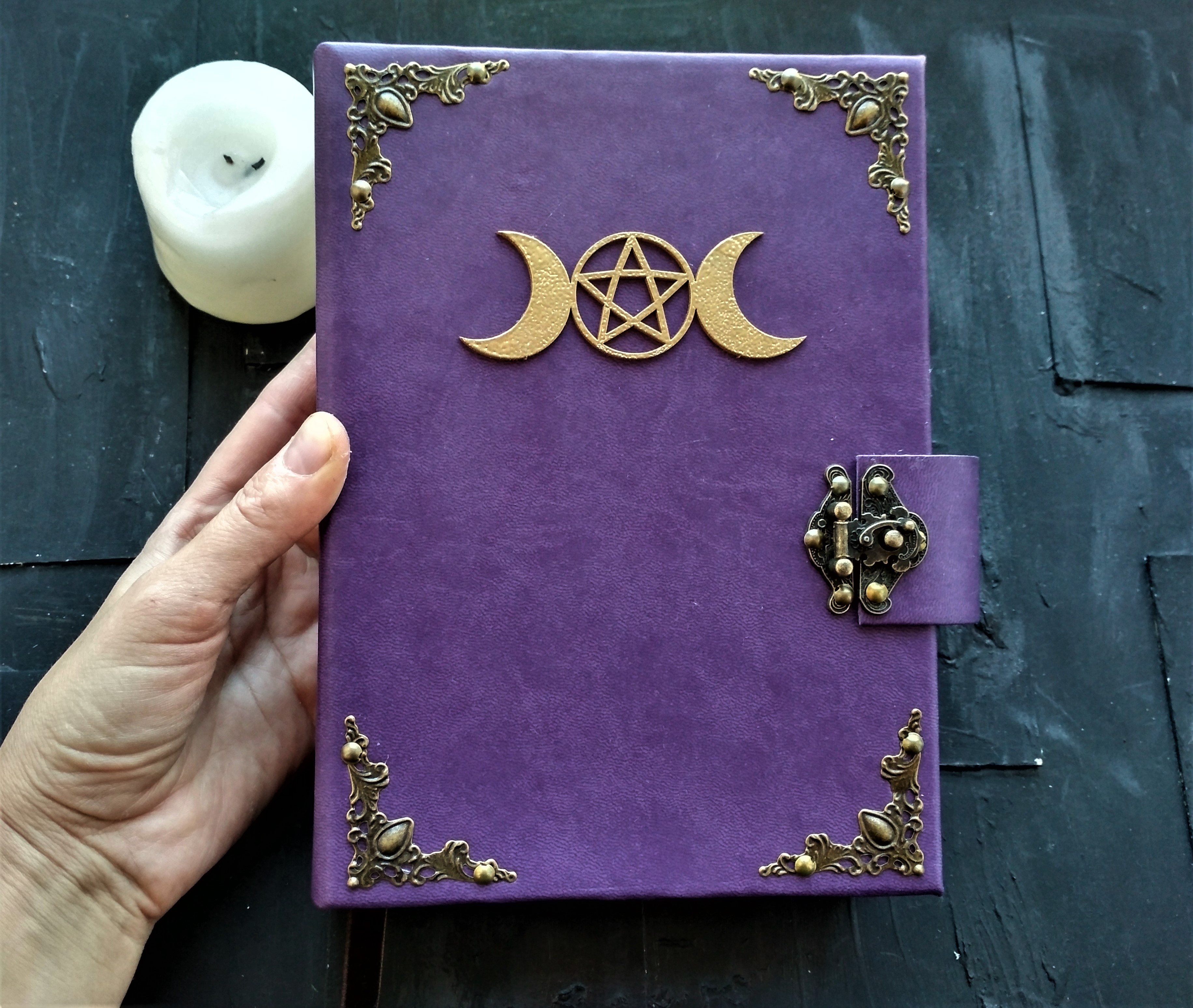 Book Of Shadows For The New Witch Old Witchcraft Book With Text ...