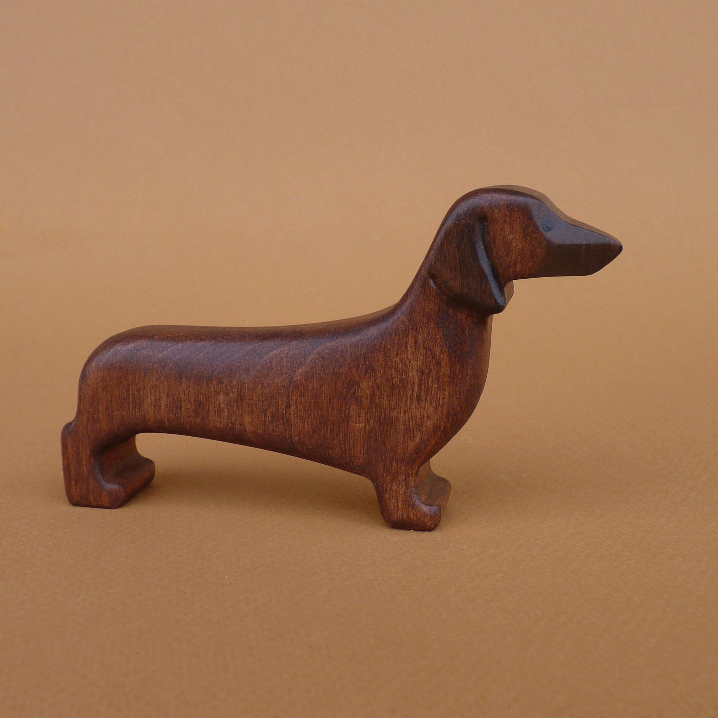 Wooden dachshund toy - Wooden animals toys - Dachshund figur - Inspire ...