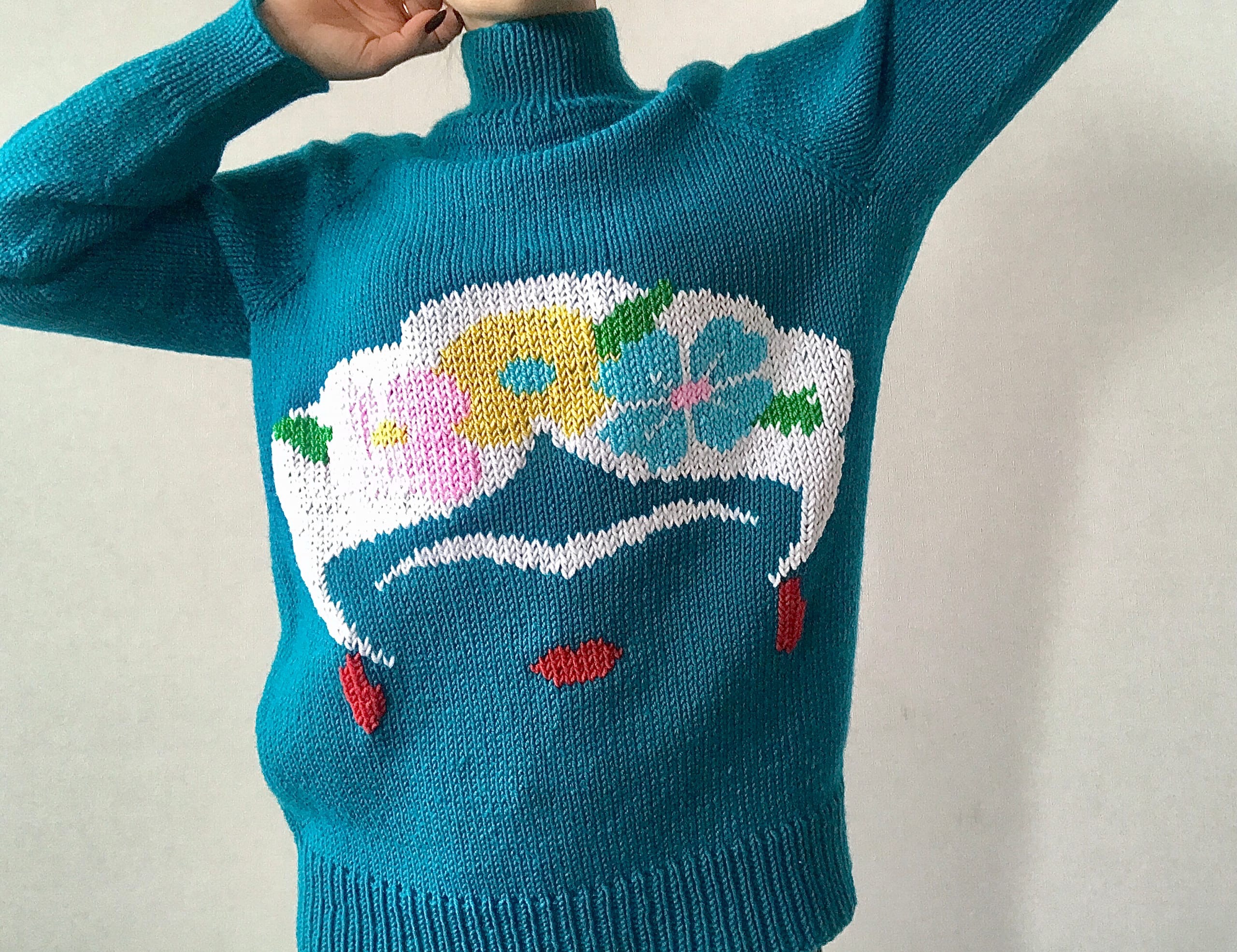 Frida Kahlo Sweater, turtleneck sweater oversized, colorful - Inspire ...