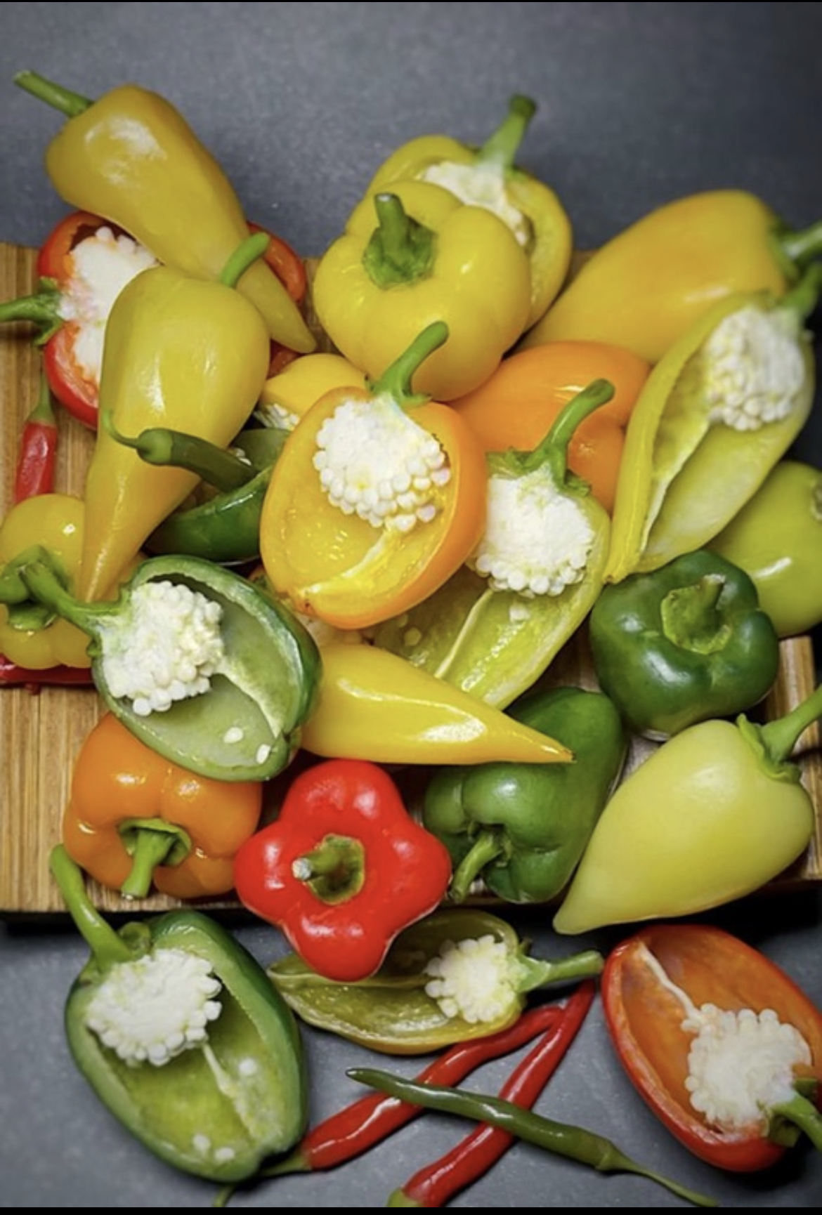 Polymer clay peppers. TUTORIAL miniature. Mini food. Fake ve - Inspire ...