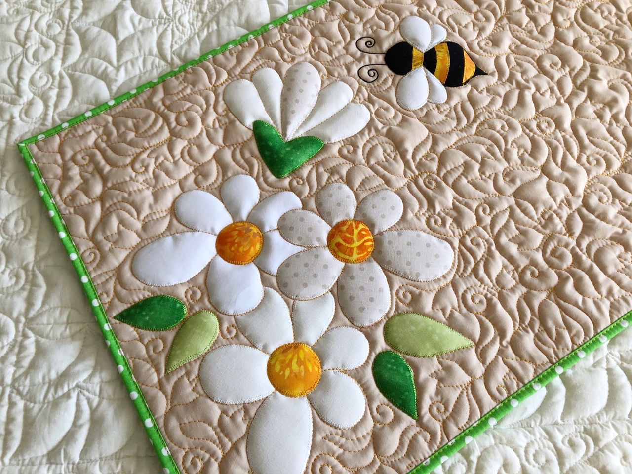 Quilted bees and flowers table runner, Bed topper quilted - Inspire Uplift