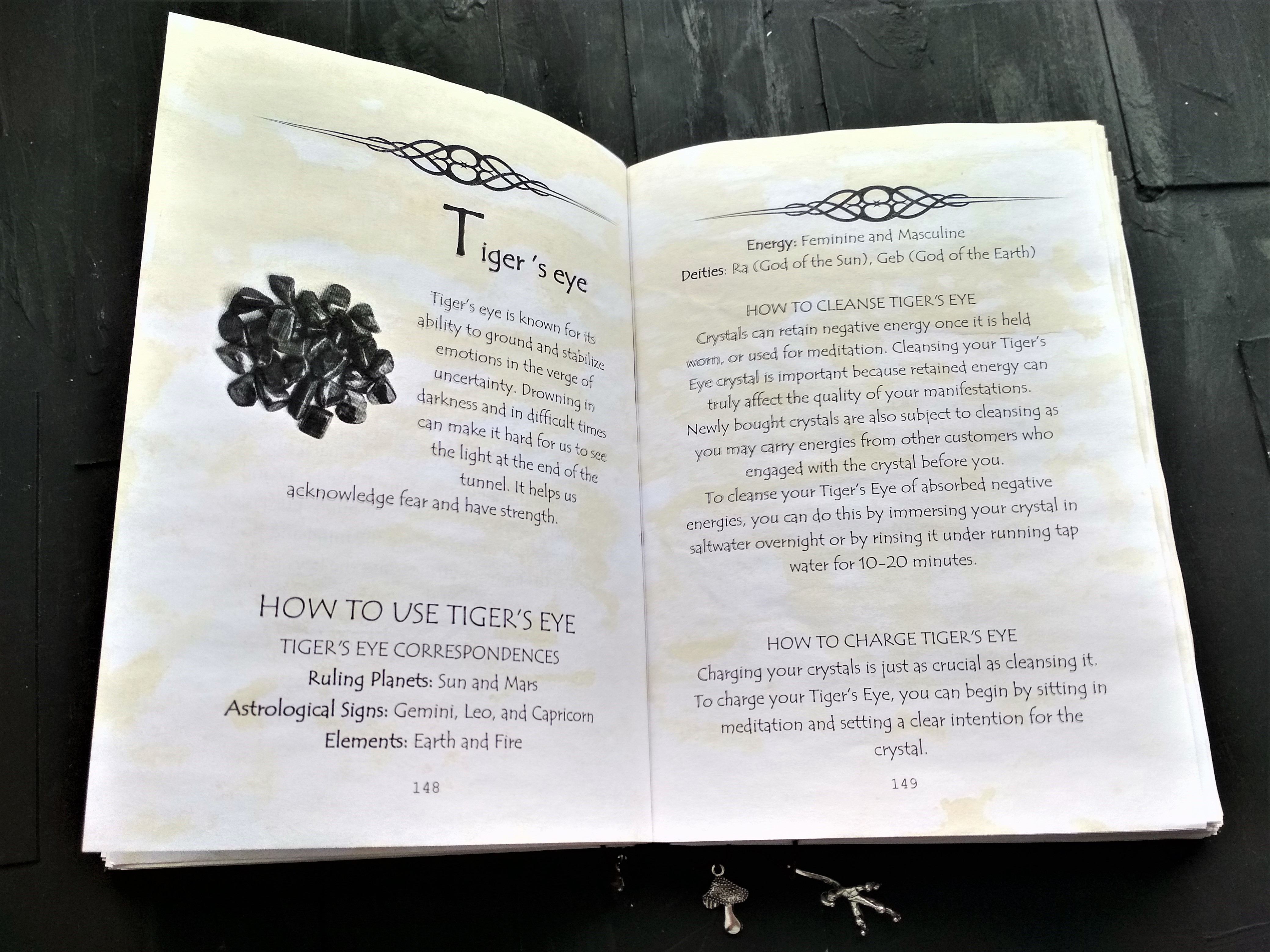 Antique spell book large Spellbook junk journal Old witchcra - Inspire ...