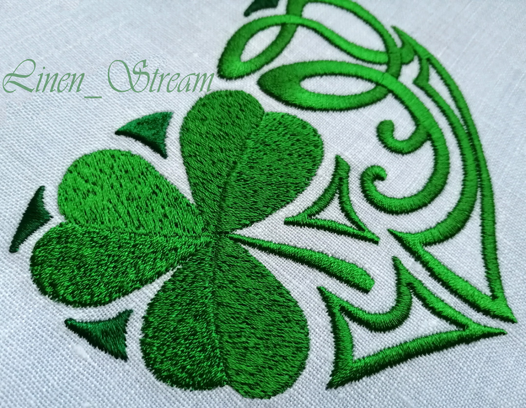 Clover heart Machinembr design in 7 formats and 2 sizes - Inspire Uplift