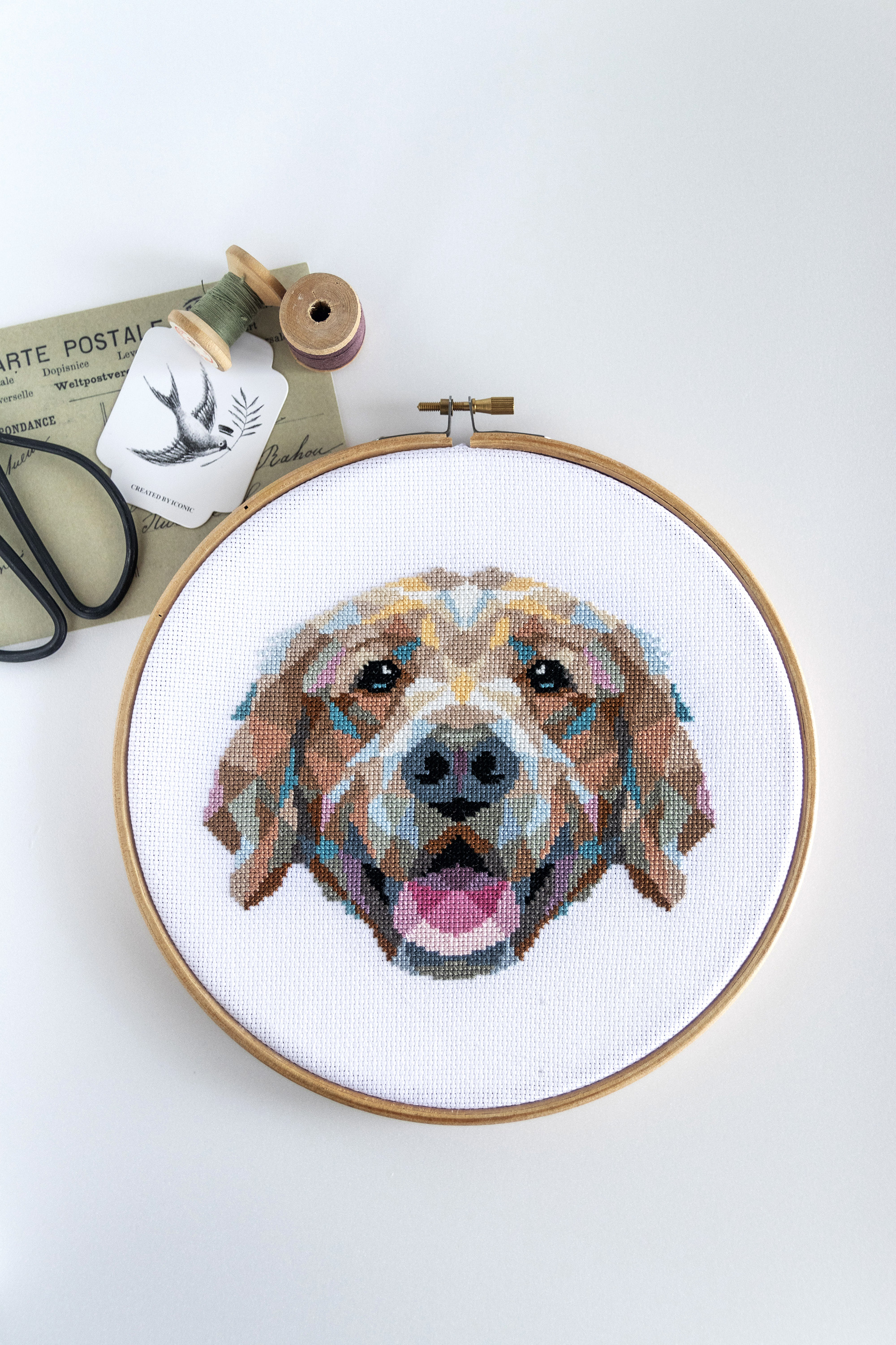 Geometric Retriever Cross Stitch Pattern - Inspire Uplift