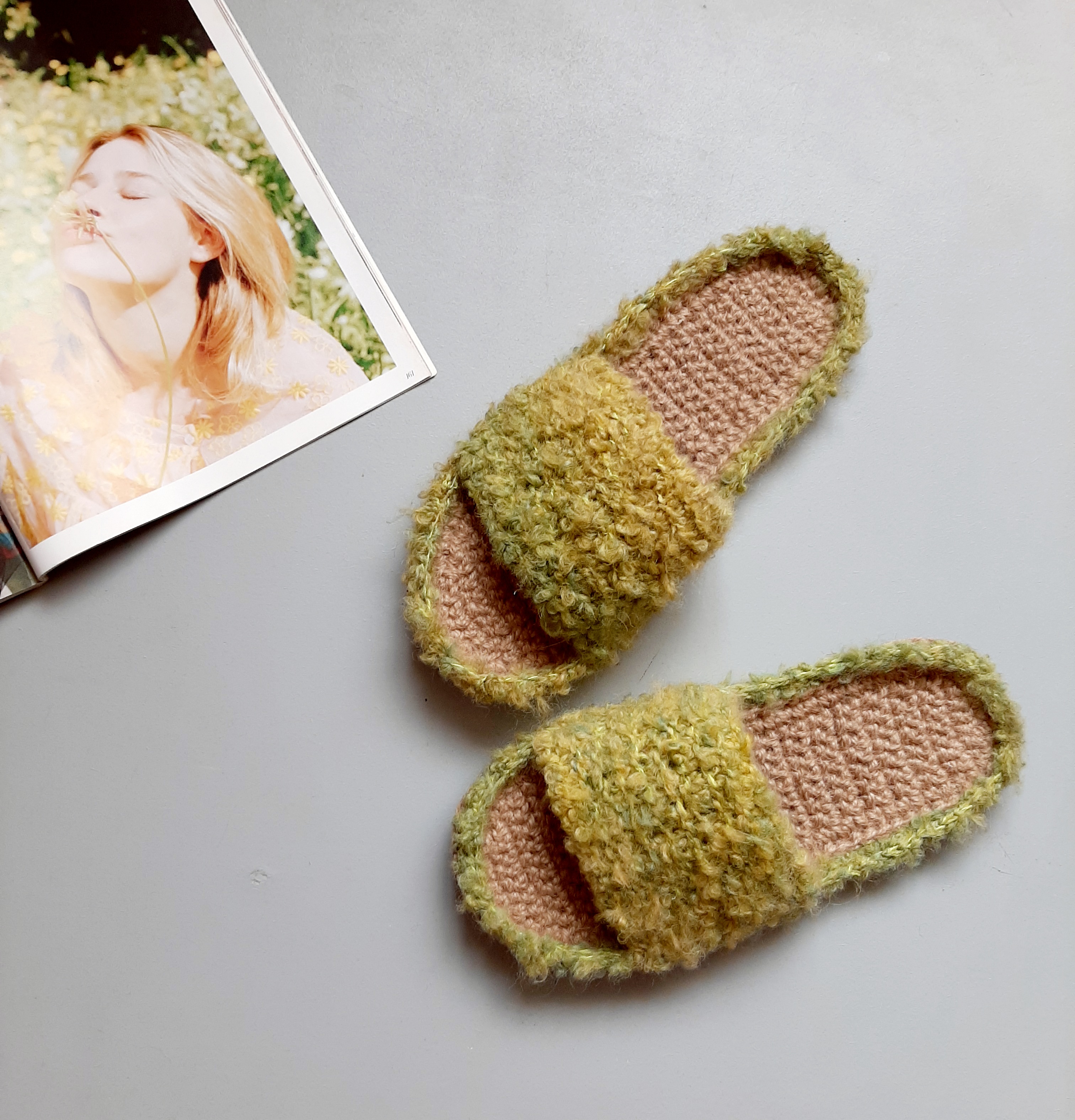 Custom slippers New Green indoor sliders Fuzzy slippers wome | Inspire ...