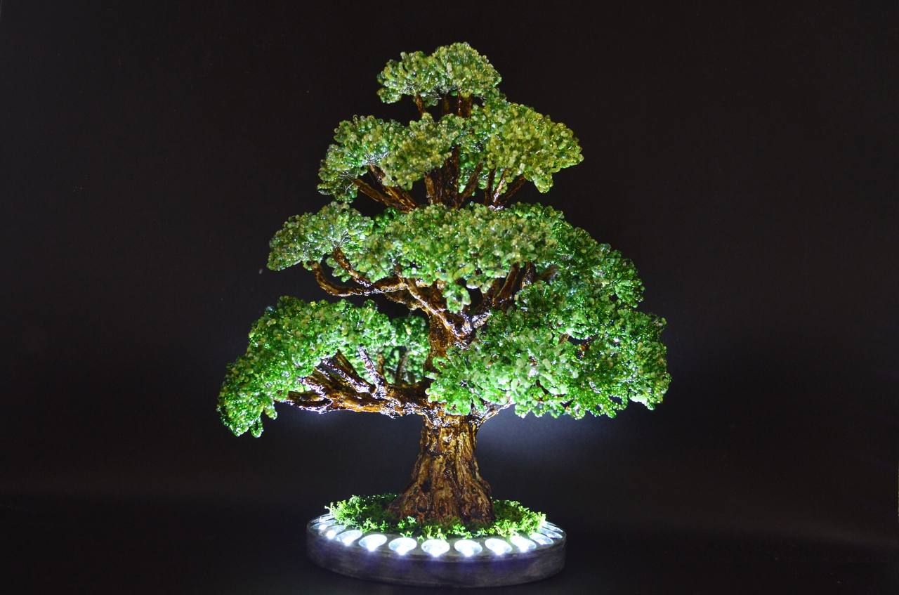 Beaded lamp tree with replaceable batteries - Inspire Uplift