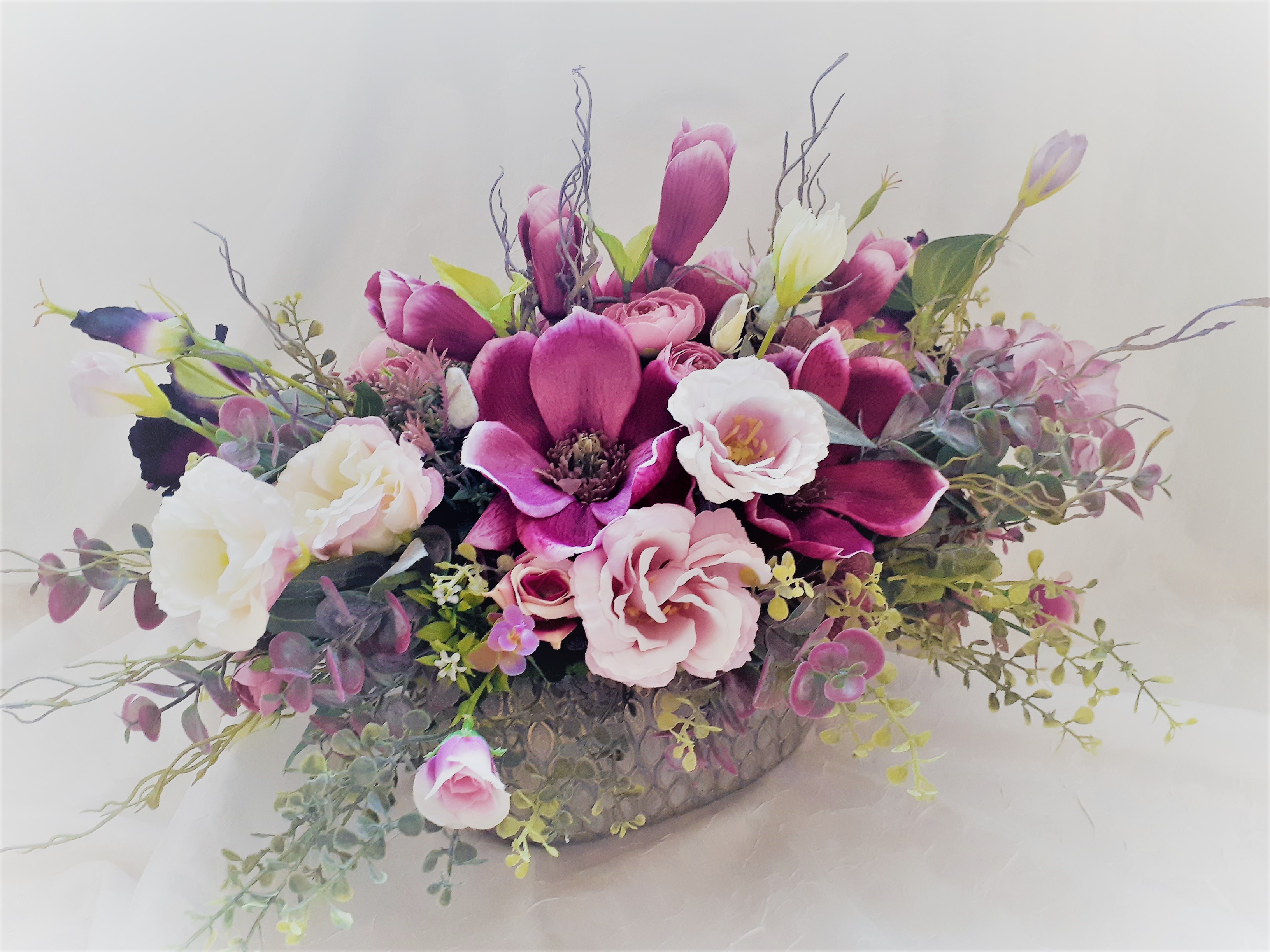 Magnolia and roses centerpiece, Purple floral arrangement, S - Inspire ...