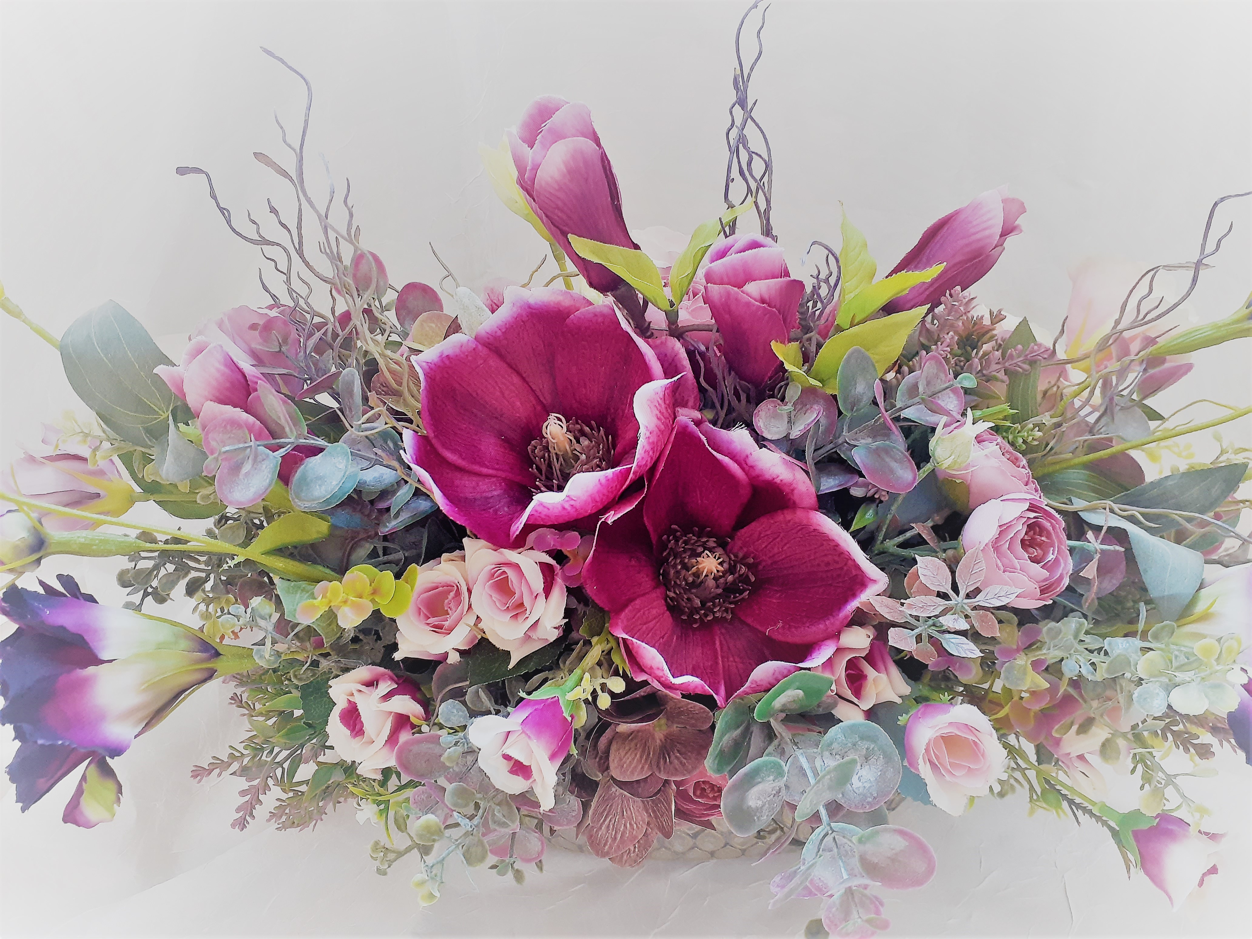 Magnolia and roses centerpiece, Purple floral arrangement, S - Inspire ...