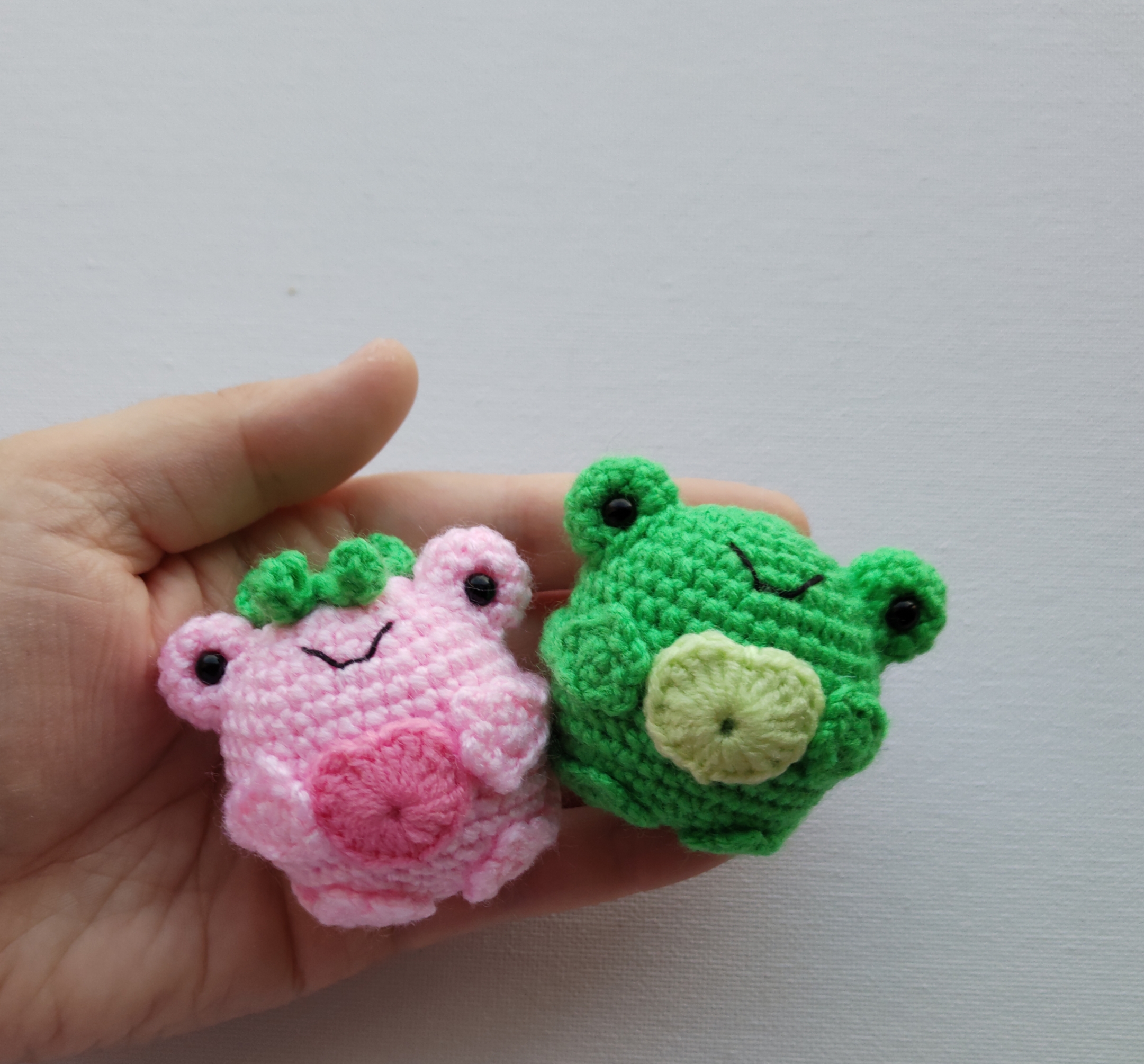 Crochet pattern frog, strawberry frog, crochet frog, frog pa - Inspire ...
