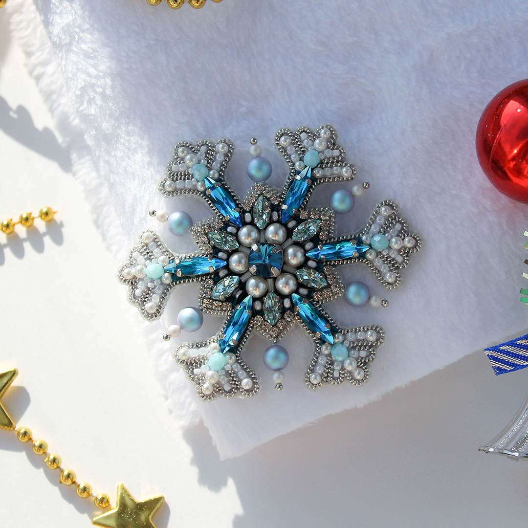 Snowflake Brooch Pin Handmade. Embroidered Brooch. Christmas - Inspire ...