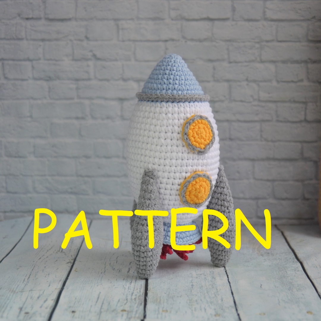Rocket ship toy crochet pattern Space shuttle | Inspire Uplift