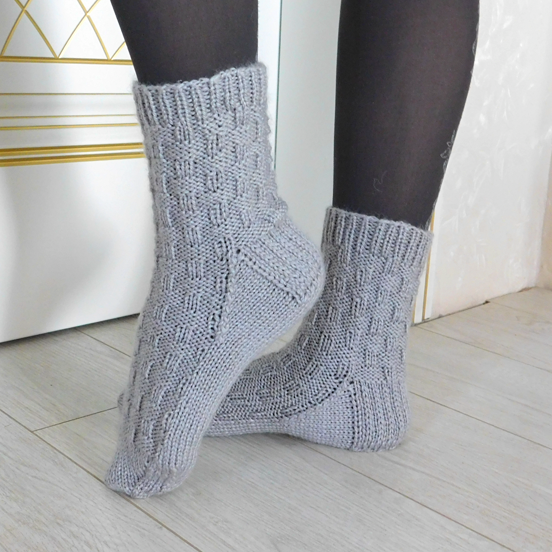 Women Socks Knitting Pattern Vitalina | Inspire Uplift