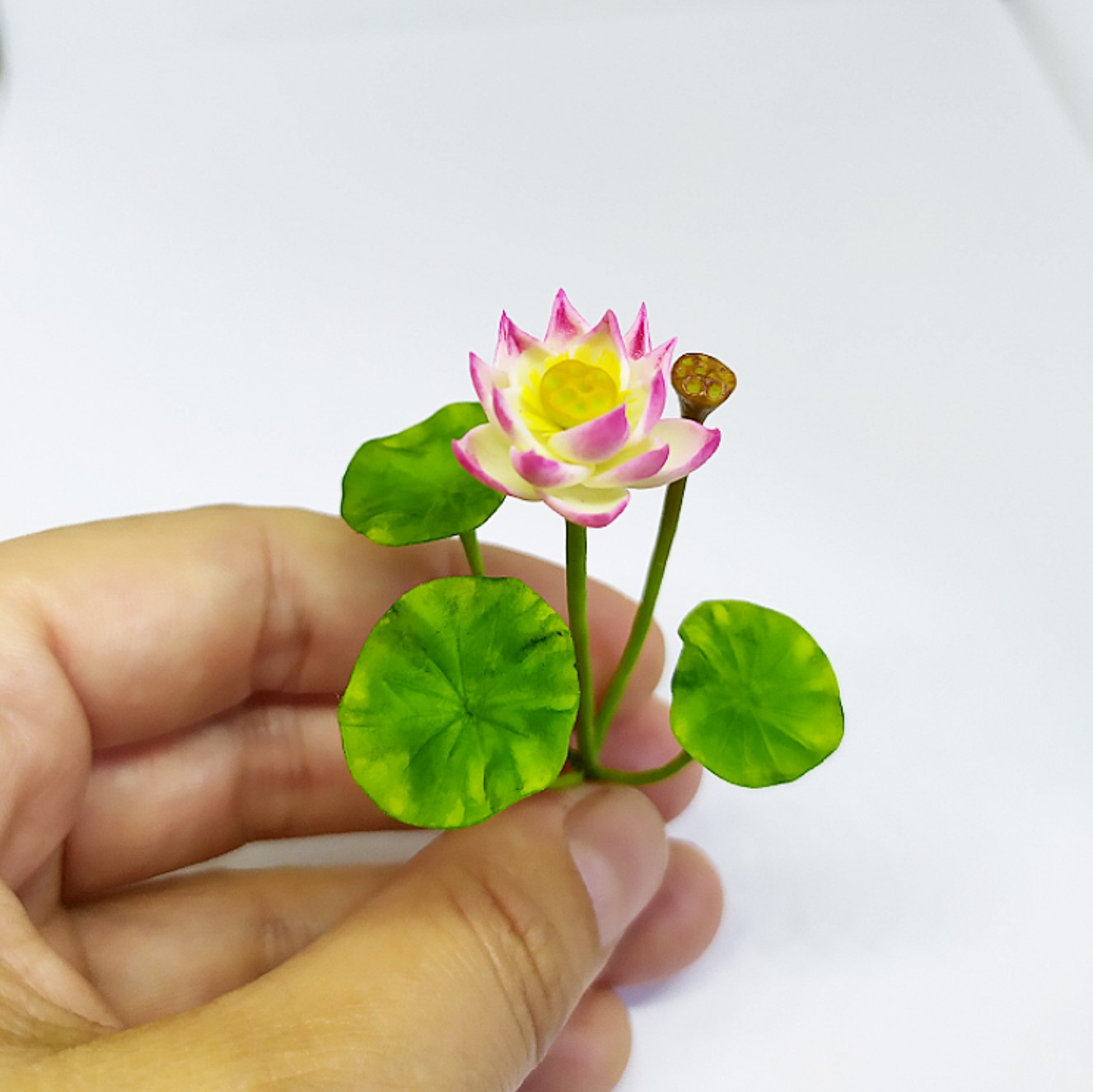 Miniature Lotus Handmade, Miniature decor - Inspire Uplift