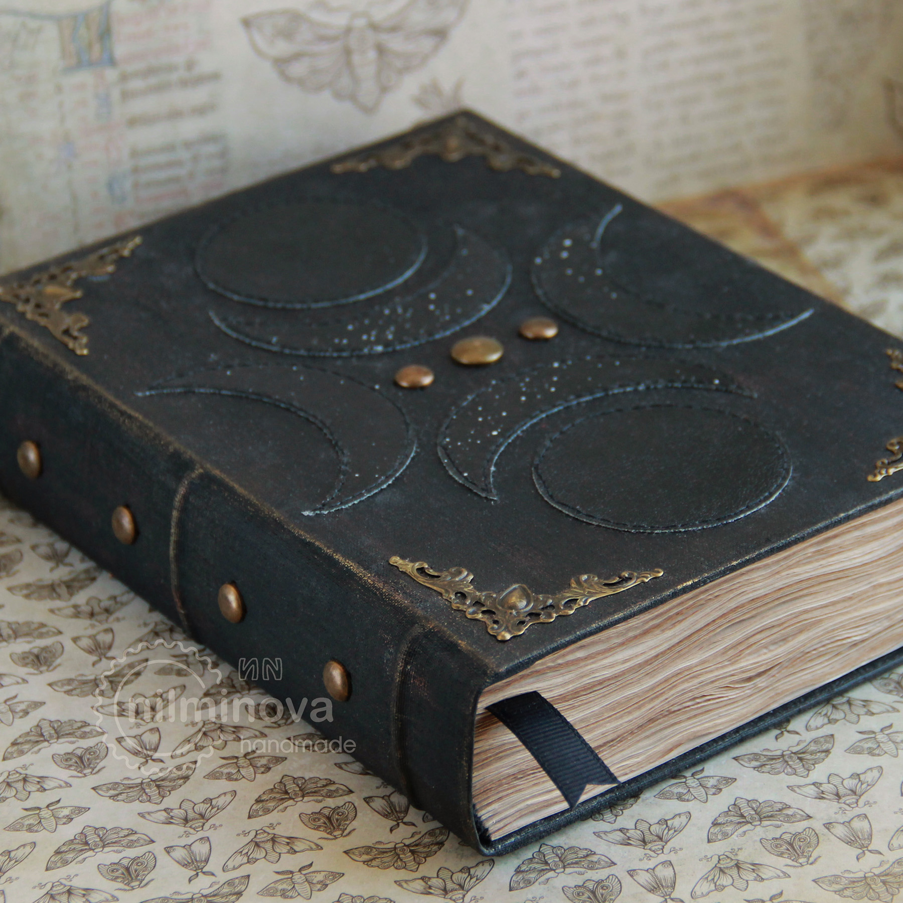 Moon phase journal Crescent Moon cycle notebook Full moon - Inspire Uplift