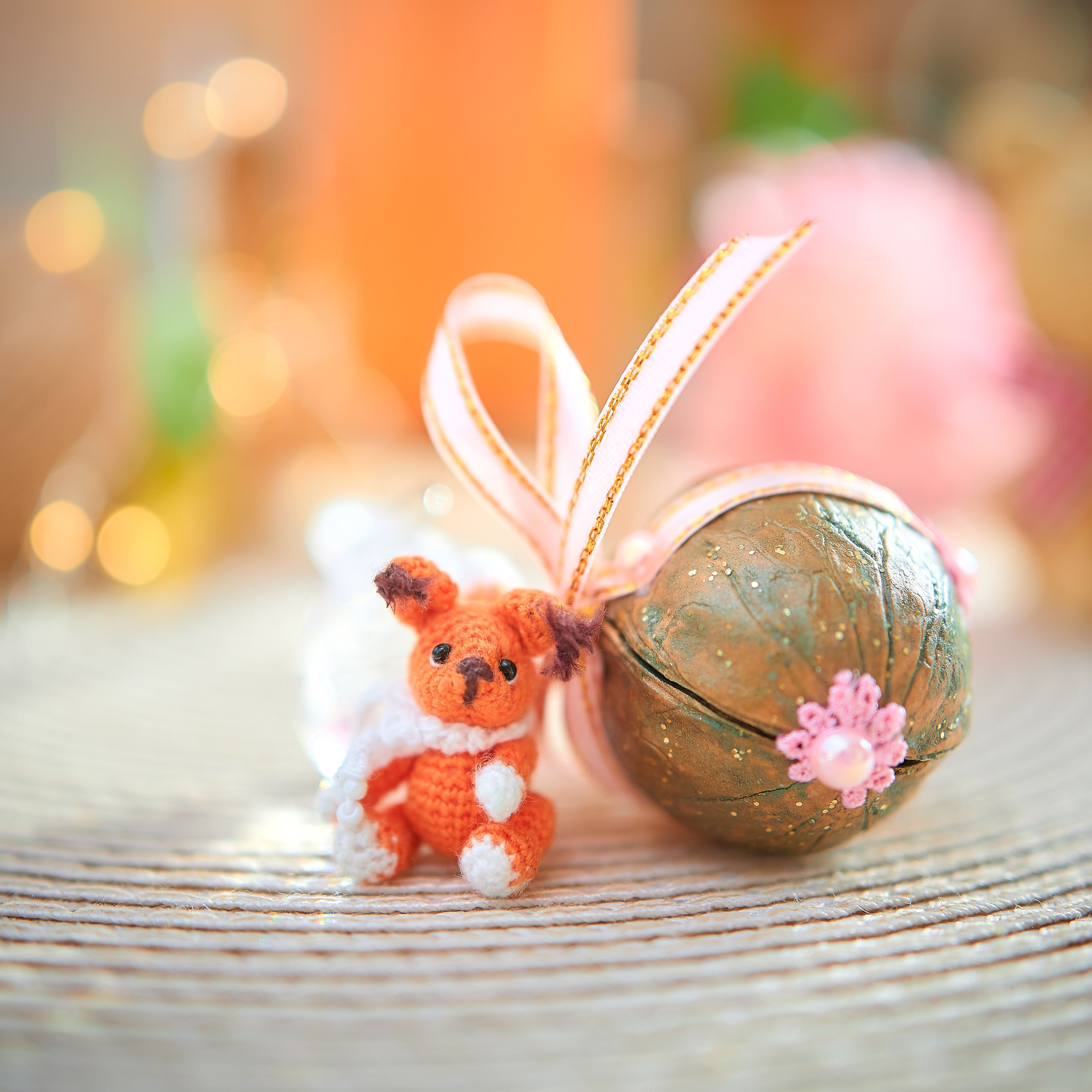 Amigurumi miniature crocheted squirrel in walnut, small squi | Inspire ...