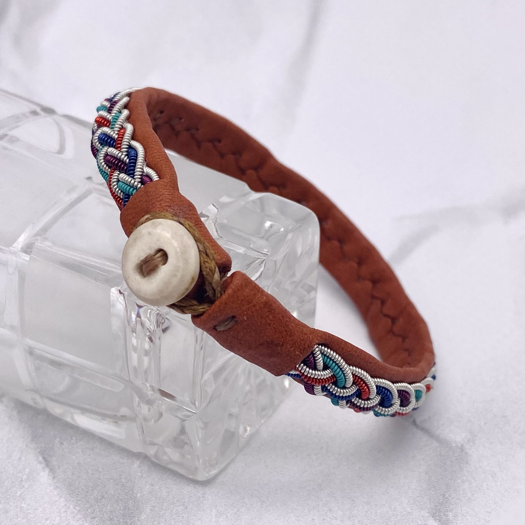 Bright color Sami leather bracelet. Stylish scandinavian sty - Inspire ...