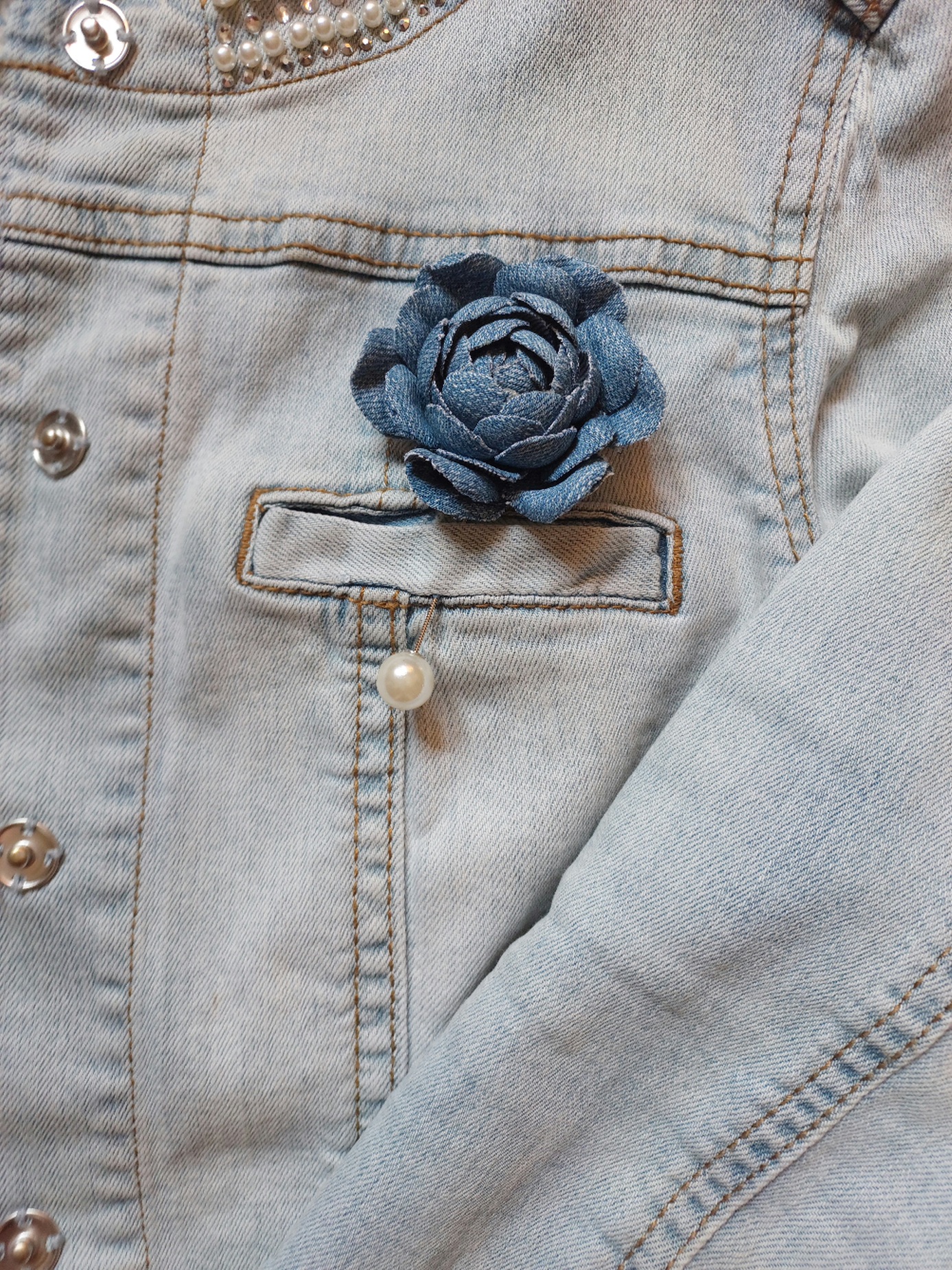 Denim jeans brooch, Denim flower lapel pin, Denim boutonnier - Inspire ...