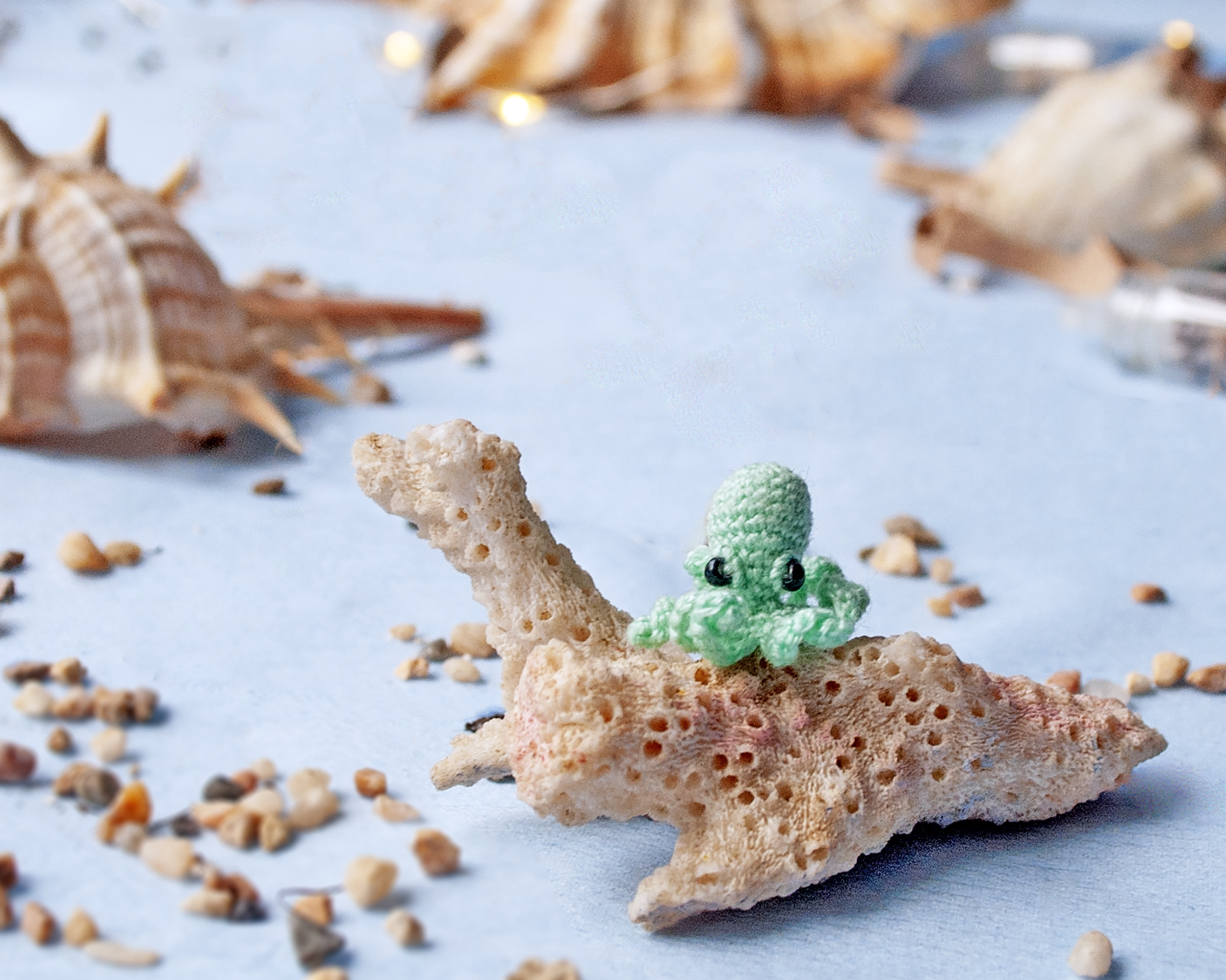 Tiny baby OCTOPUS, Micro miniature sea animal octopus, Naut - Inspire ...