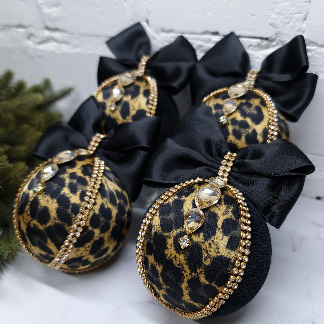 Leopard Christmas Balls