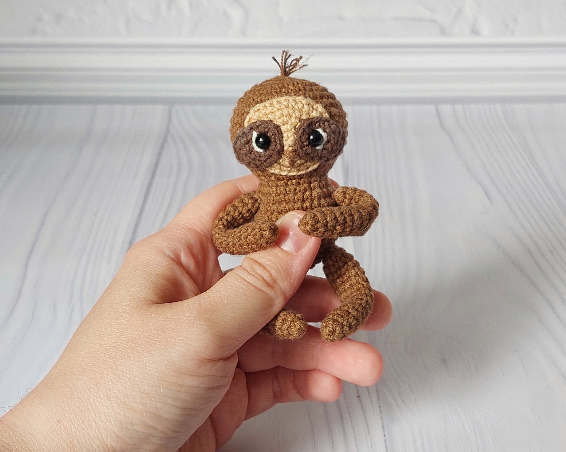 Oliver sloth plushie - Inspire Uplift