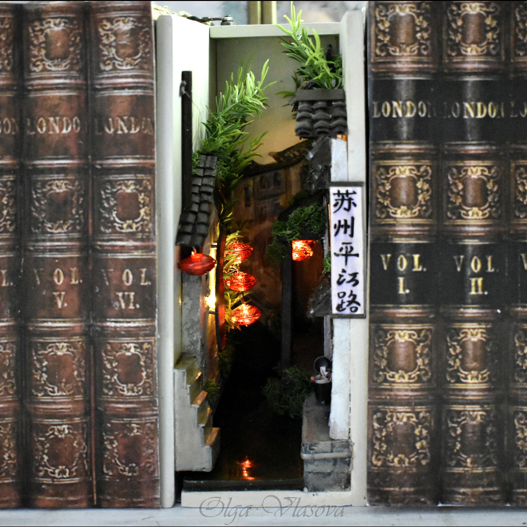 Book Nook CHINA STREET miniature, insert between books | Inspire Uplift