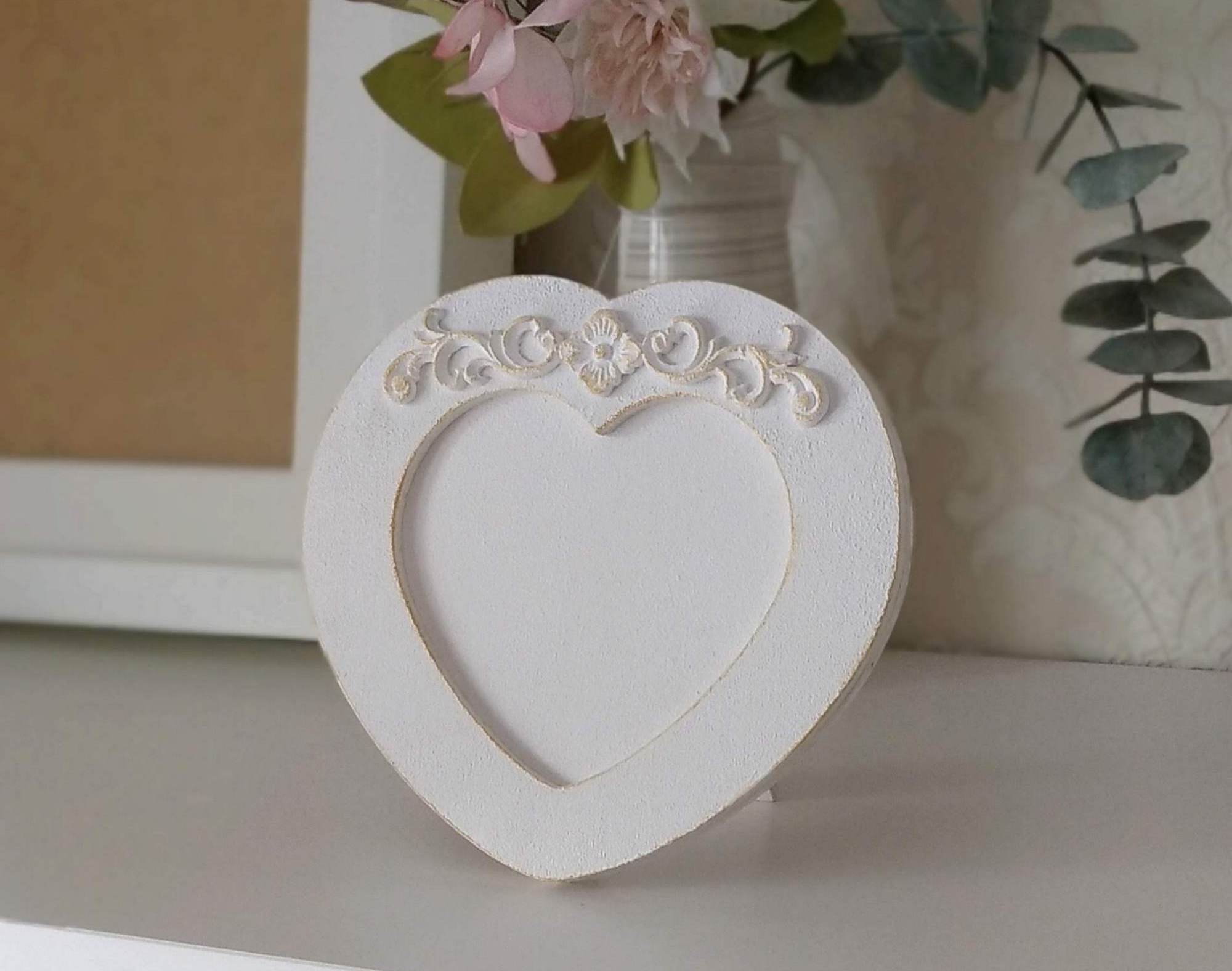 Heart-shaped photo frame Shabby chic Mini picture frame Love - Inspire ...