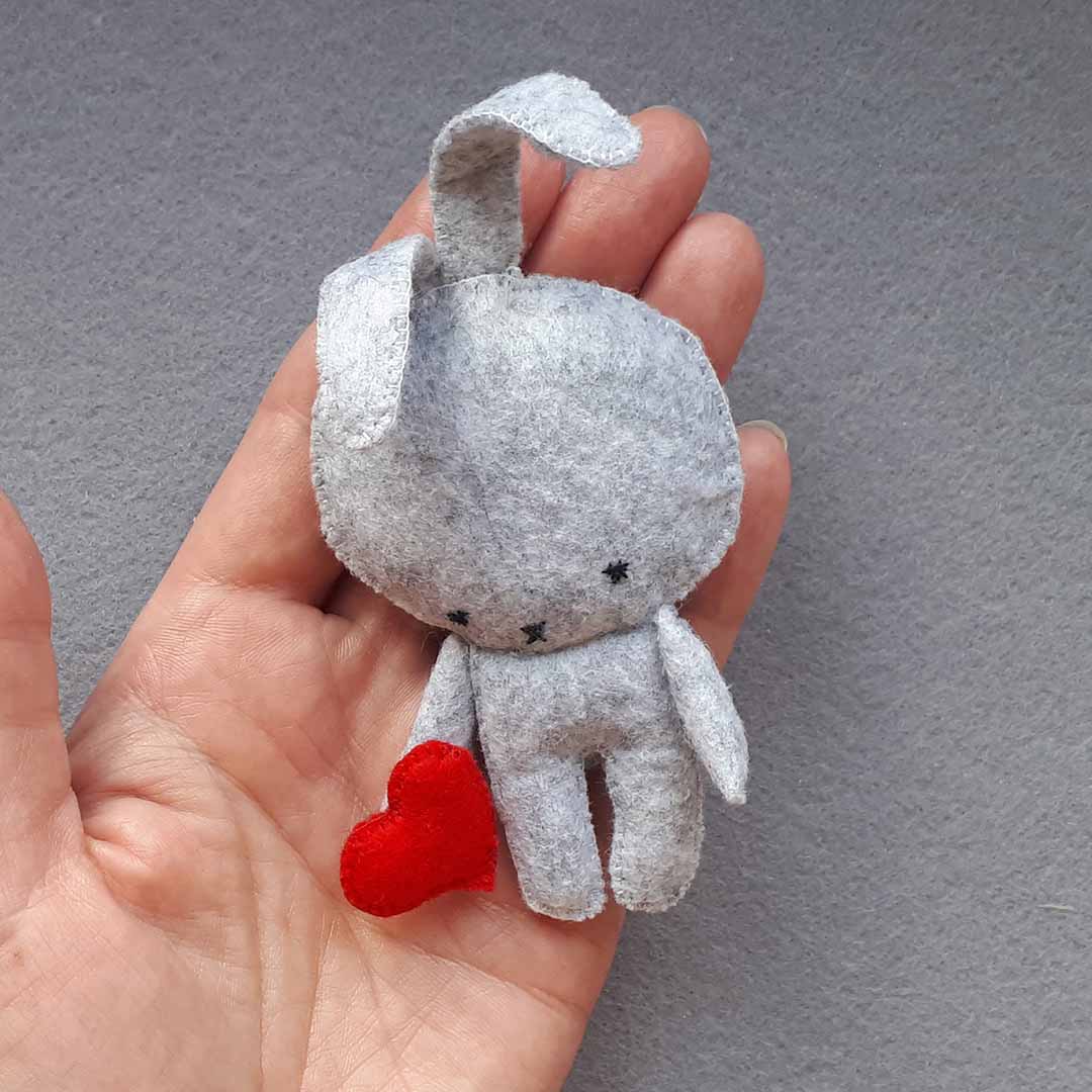 Bunny felt pattern PDF , primitive doll sewing pattern , Fel - Inspire ...