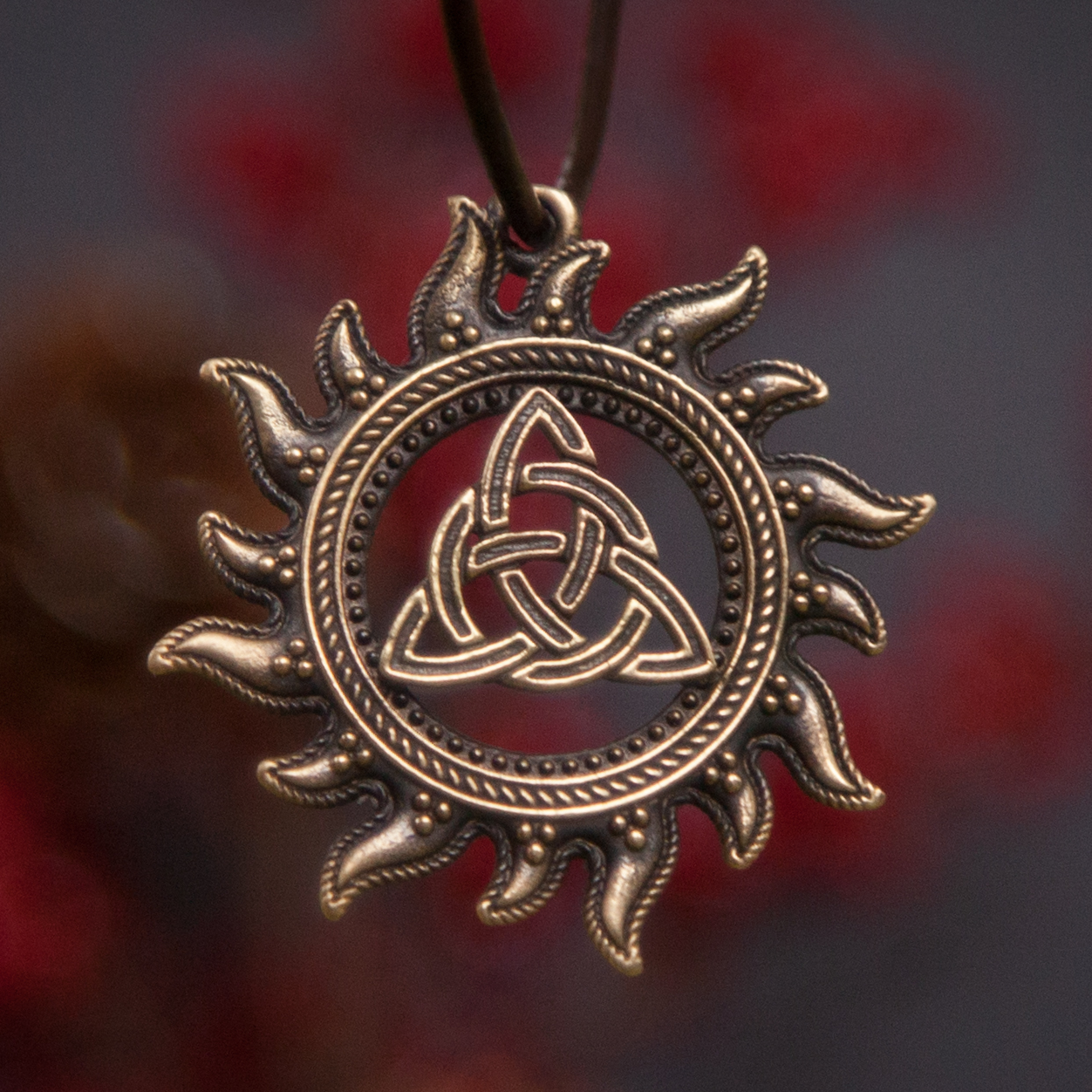 Sun Triquetra celtic pendant. Trinity in solar circle - Inspire Uplift