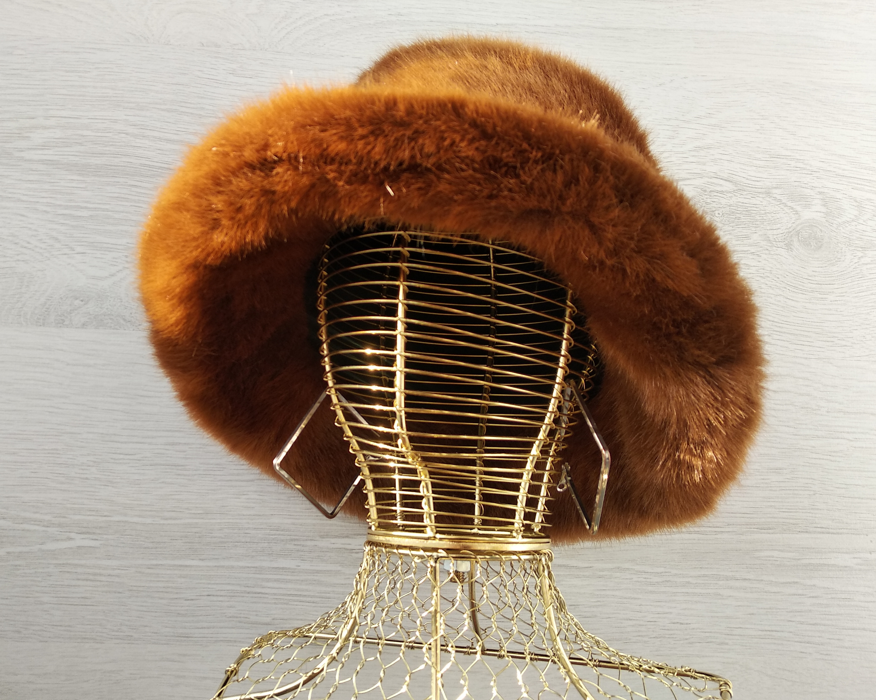 Ginger faux fur bucket hat. Luxury mink furry hat. Fashion f - Inspire ...
